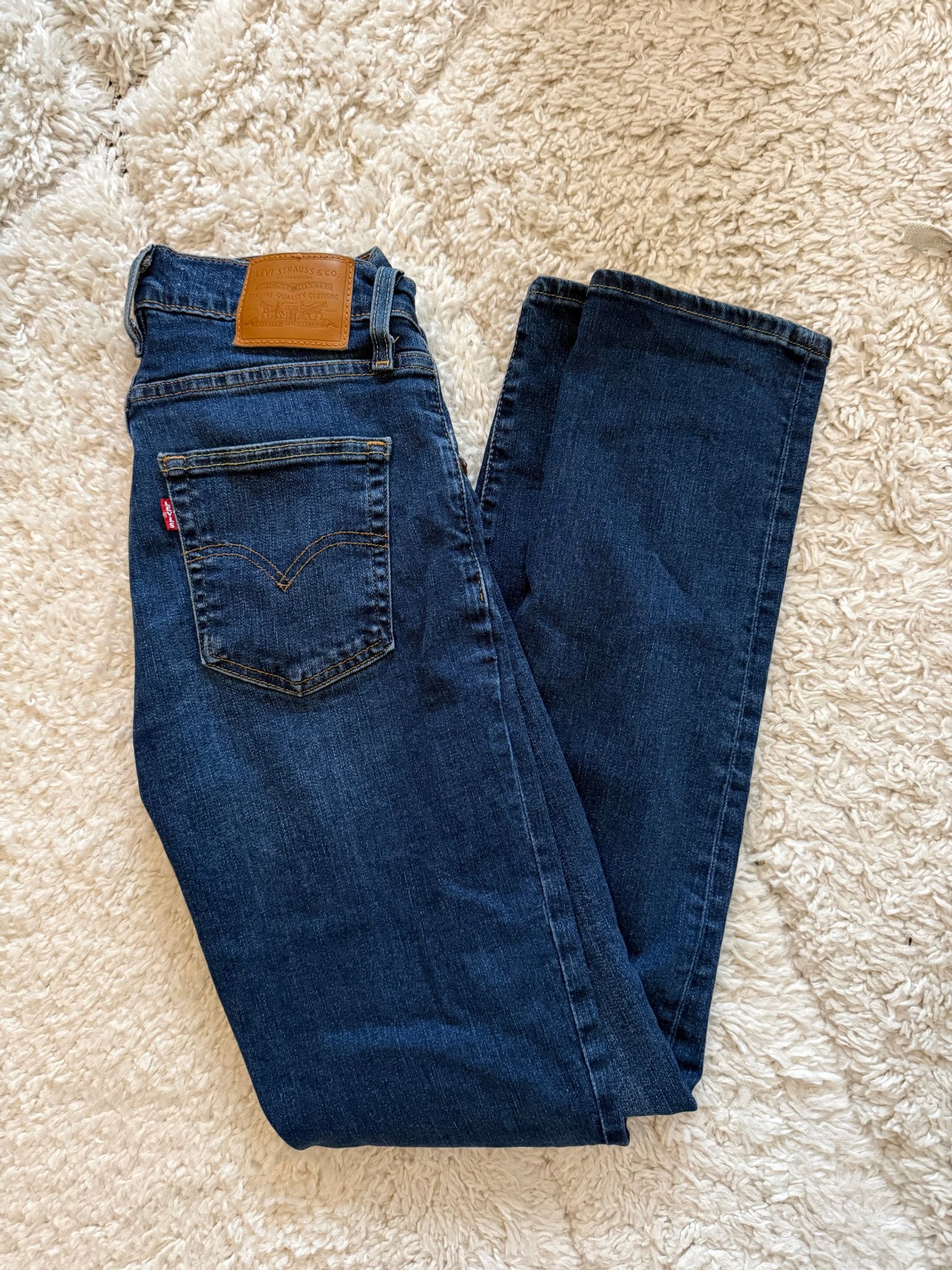 NYA! Levi's 724 high rise straight W25 | Köp på Tradera (708956145)