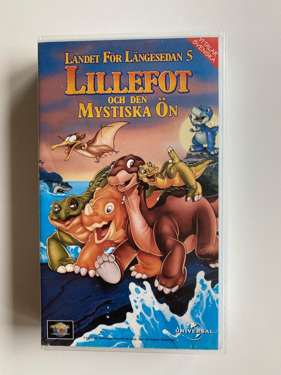 Lillefot och den mystiska ön - .. | Köp från LindesFynd på Tradera ...