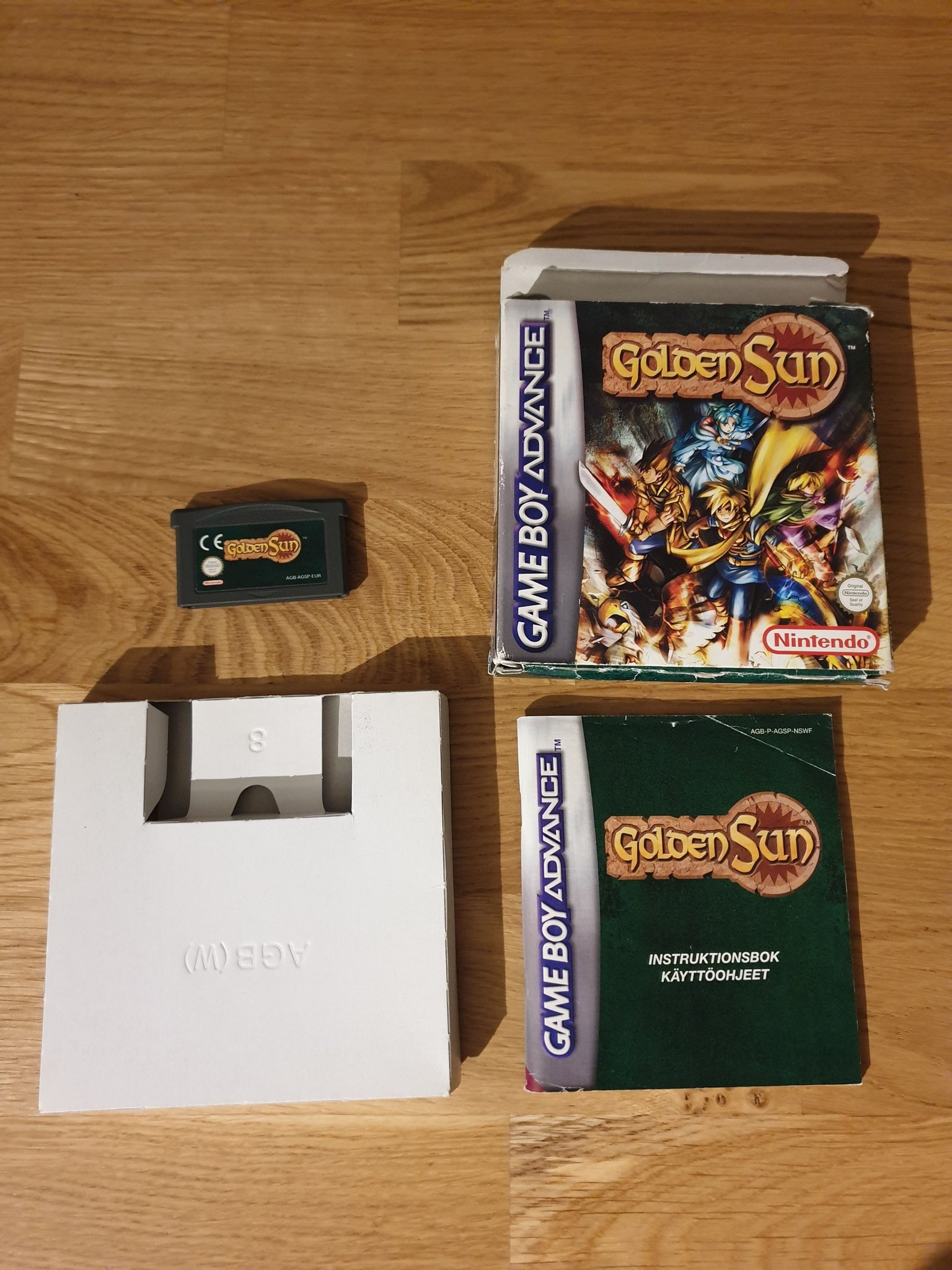 Se produkter som liknar Golden Sun - Game Boy Advance.. på Tradera ...