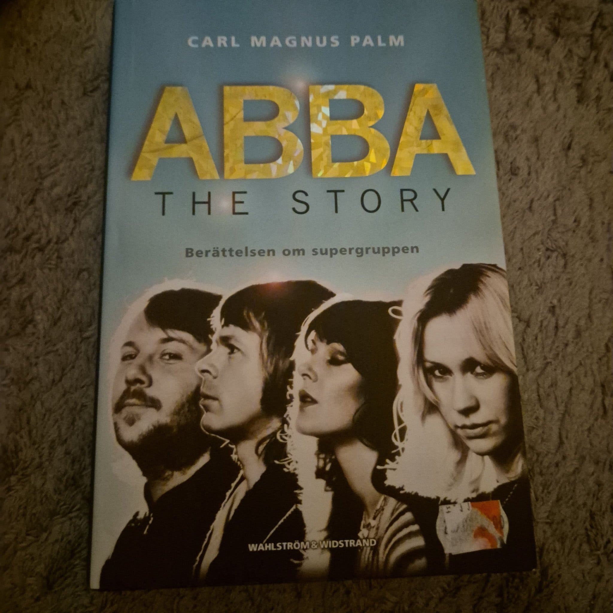Se produkter som liknar ABBA The Story av Carl Magnus.. på Tradera ...