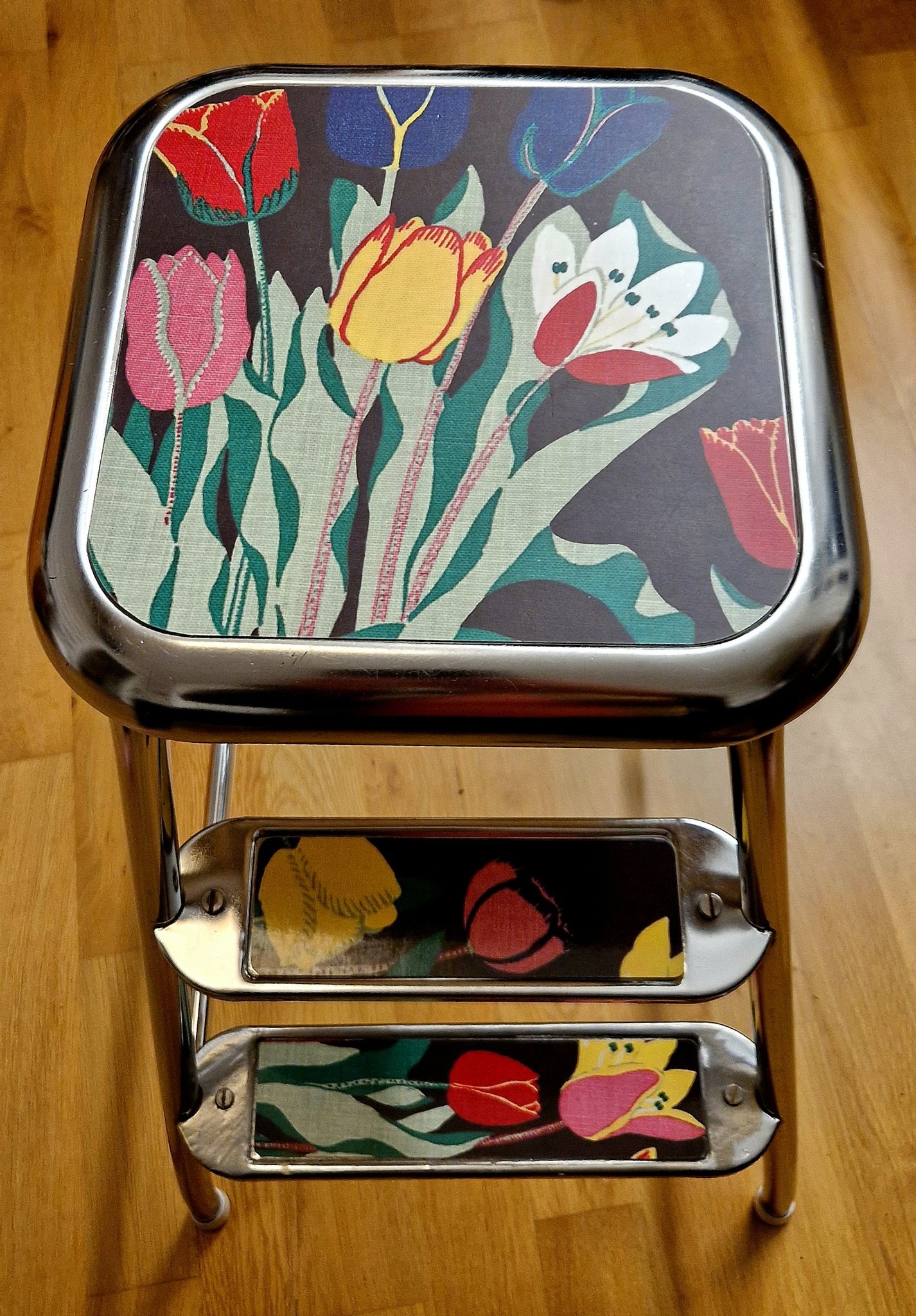 Beslag / klädsel till Awab pall stegpall. Svens.. | Köp på Tradera ...