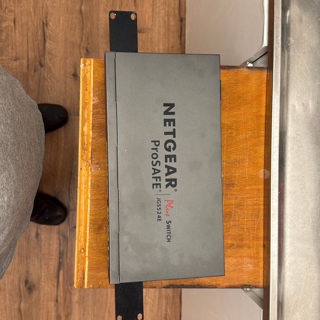Se produkter som liknar NETGEAR ProSAFE Plus Switch J.. på Tradera ...