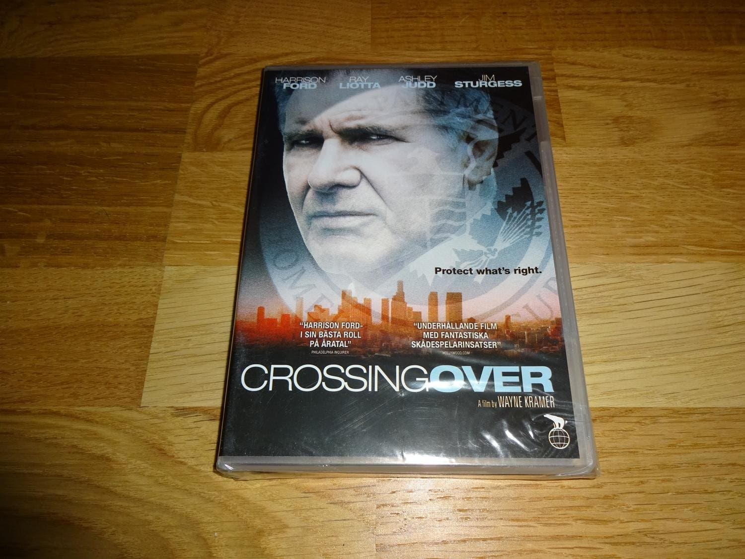Dvd-film: Crossing over (Harrison Ford, Ray Lio.. | Köp på Tradera ...
