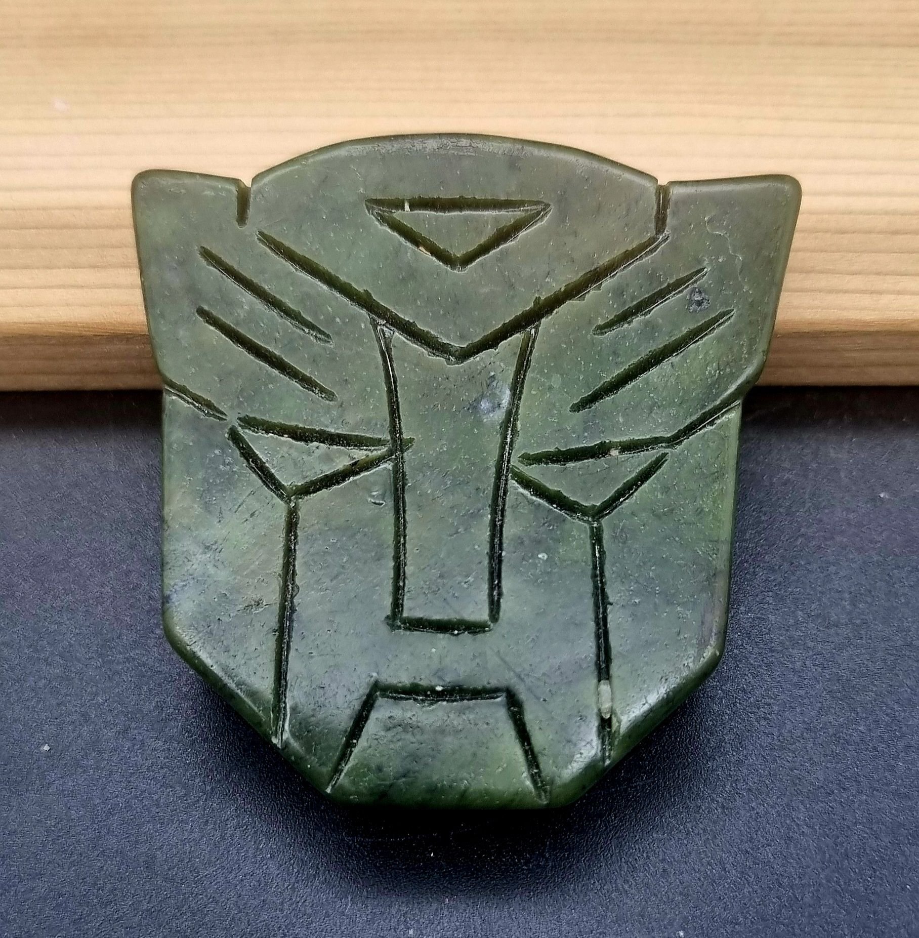 Transformer Oprimus Prime karving i serpentin | Köp på Tradera (713210908)