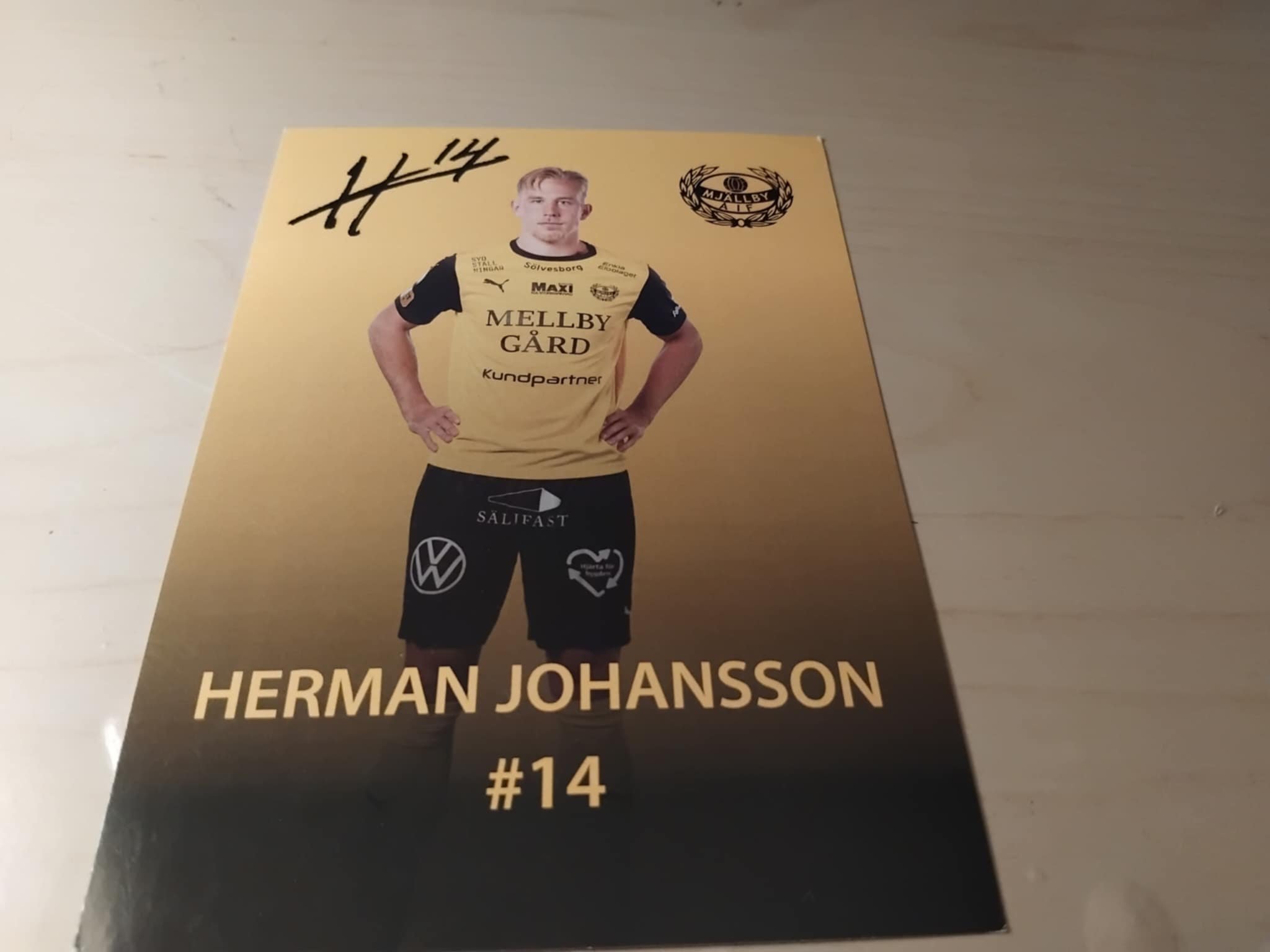 Se produkter som liknar Herman Johansson- Autograf på.. på Tradera ...