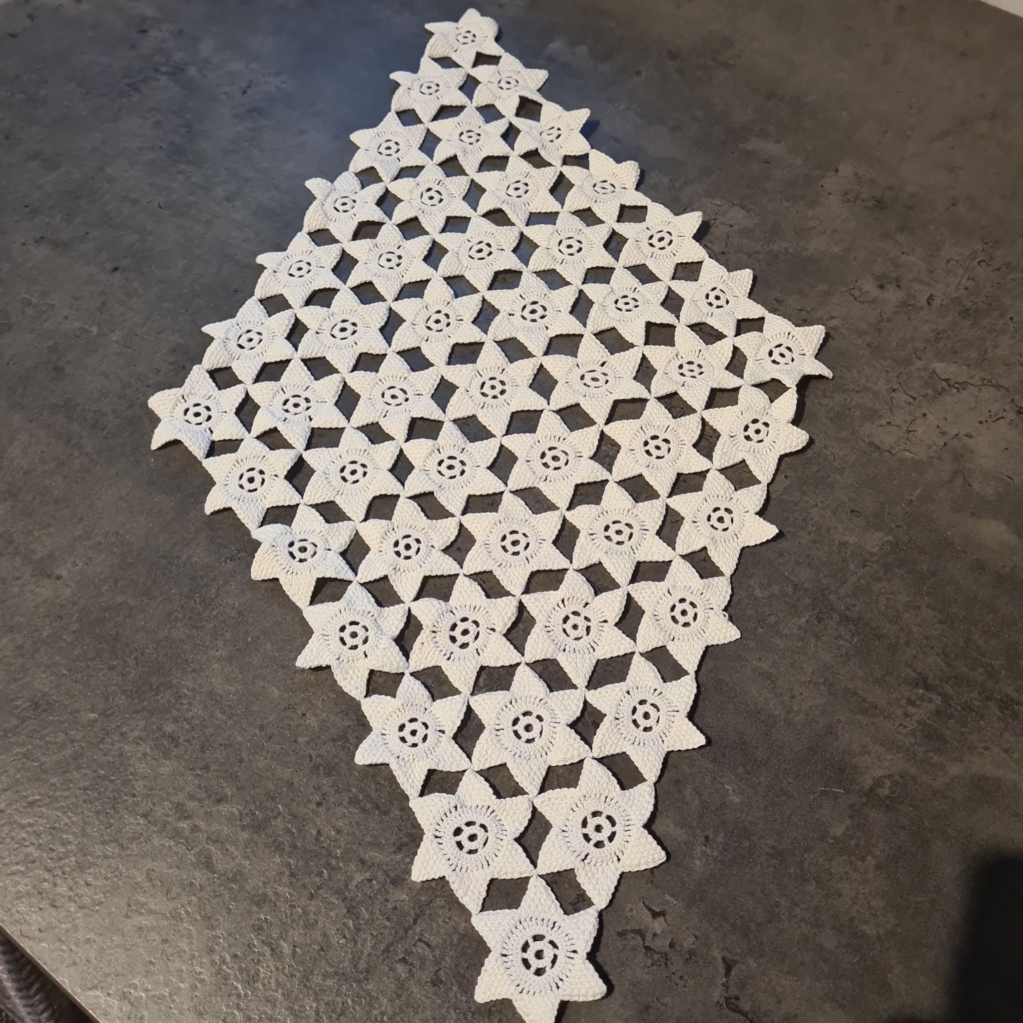 Virkat duk 50x29 cm.Passar att ta isär och stär.. | Köp på Tradera ...