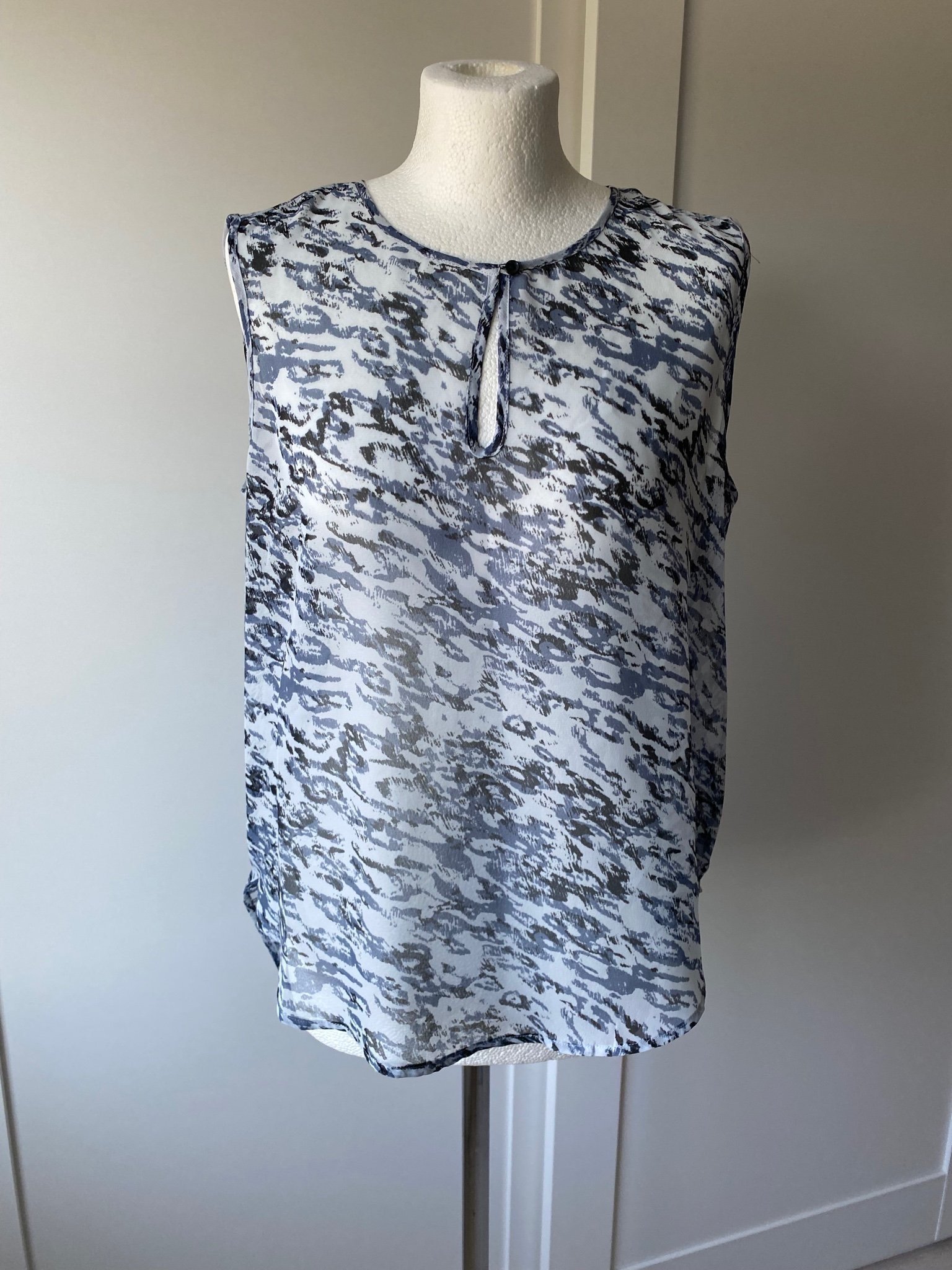 Gina Tricot ny tunn blus sommarblus topp top so.. | Köp på Tradera ...