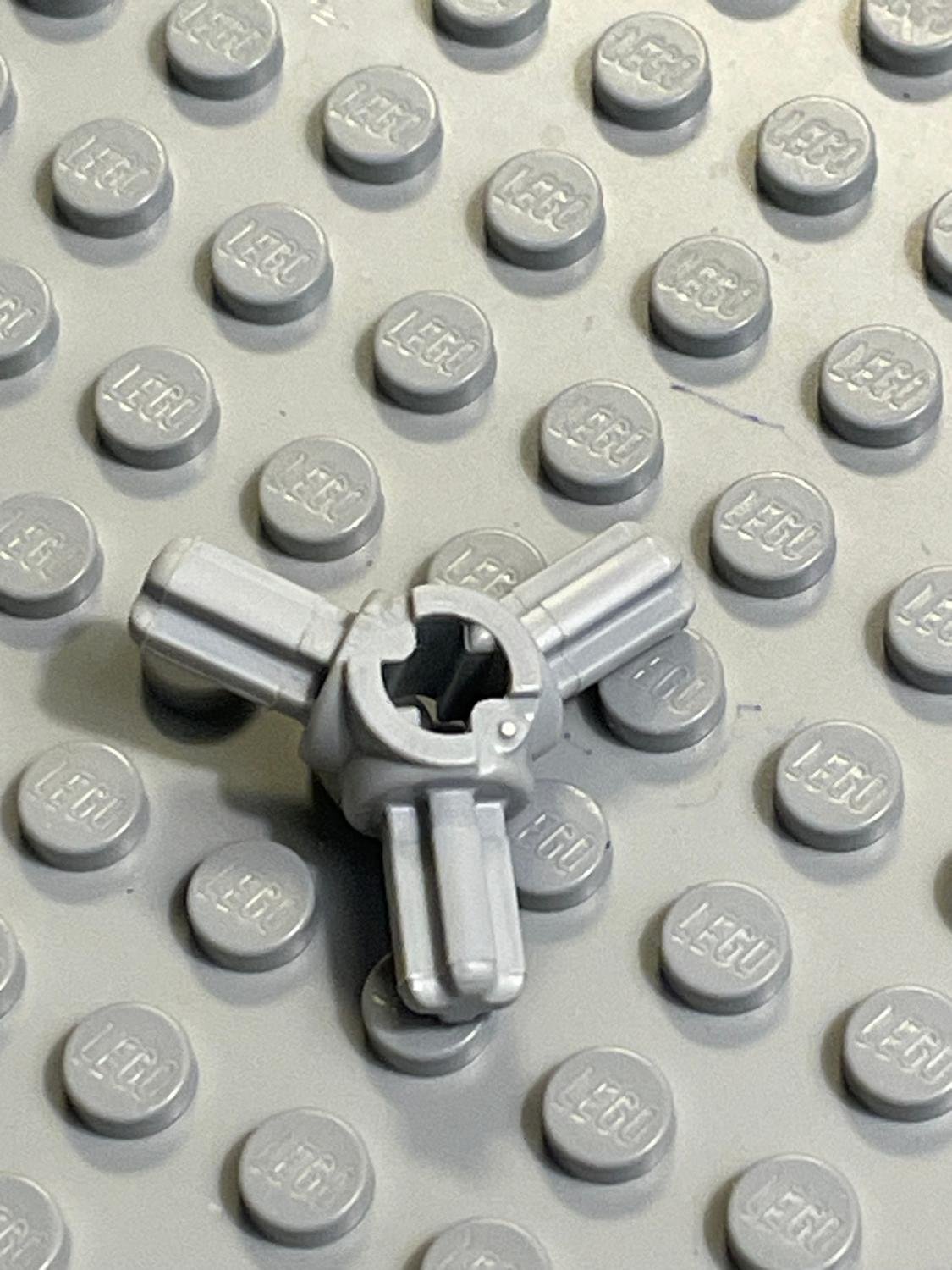 LEGO 3-Branch Cross Axle W/Cross H. (57585) Med.. | Köp på Tradera ...