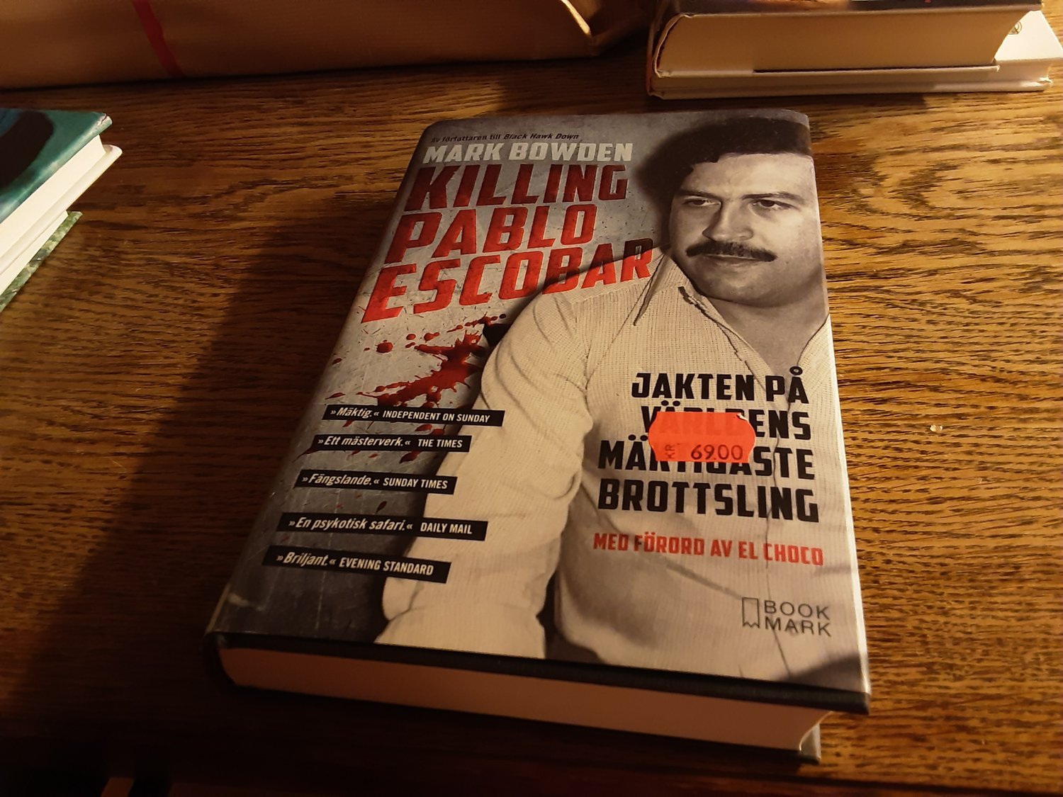 INBUNDEN BOK AV MARK BOWDEN. JAKTEN PÅ VÄRLDENS.. | Köp på Tradera ...