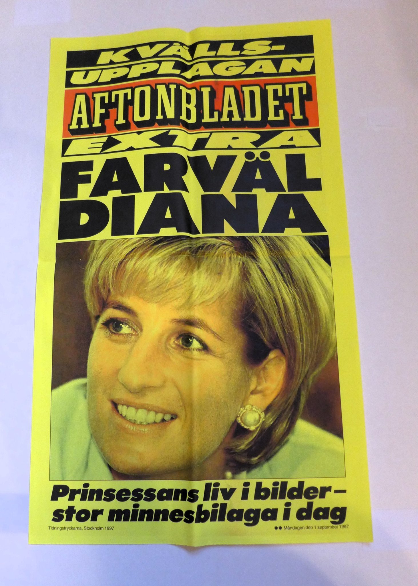 Se Produkter Som Liknar Löpsedel Aftonbladet 1 9 1997 På Tradera