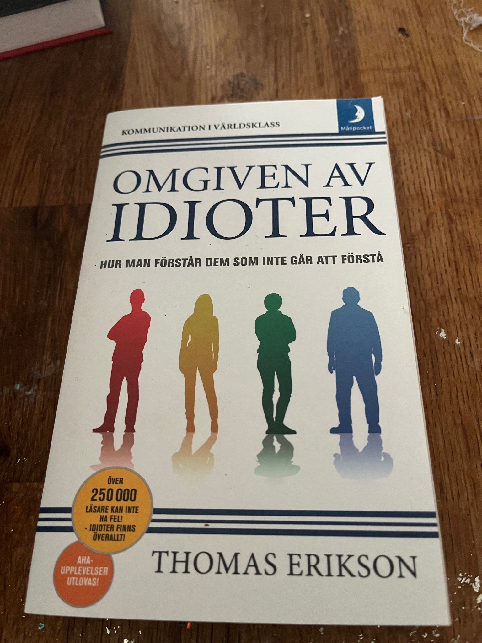 Omgiven av idioter : hur man förstår dem som in.. | Köp på Tradera ...