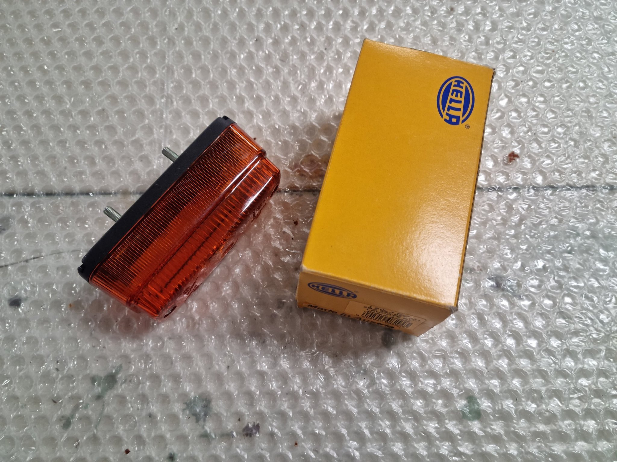 Hella positionsljus 1st lastbil släp lastmaski.. | Köp på Tradera ...