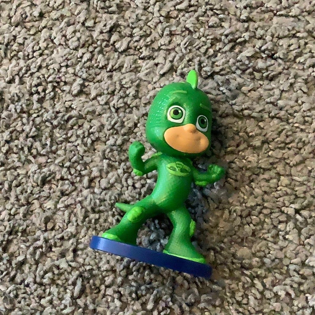 Se produkter som liknar Pyjamashjältarna Gekko 7,5 cm.. på Tradera ...