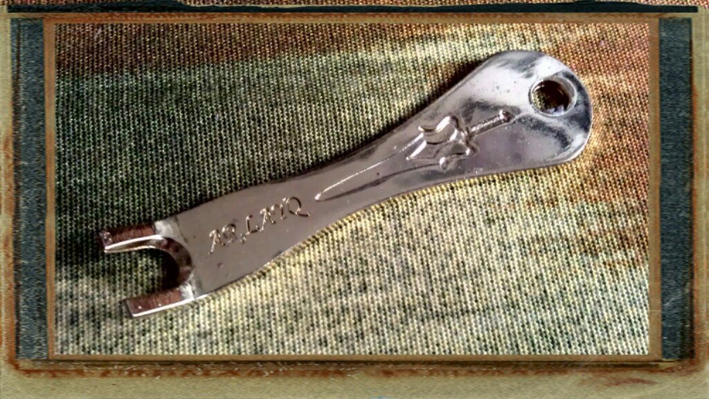 D.I.Y. Guitar Bridge Pin Wrecking Puller Bar To.. | Köp på Tradera ...