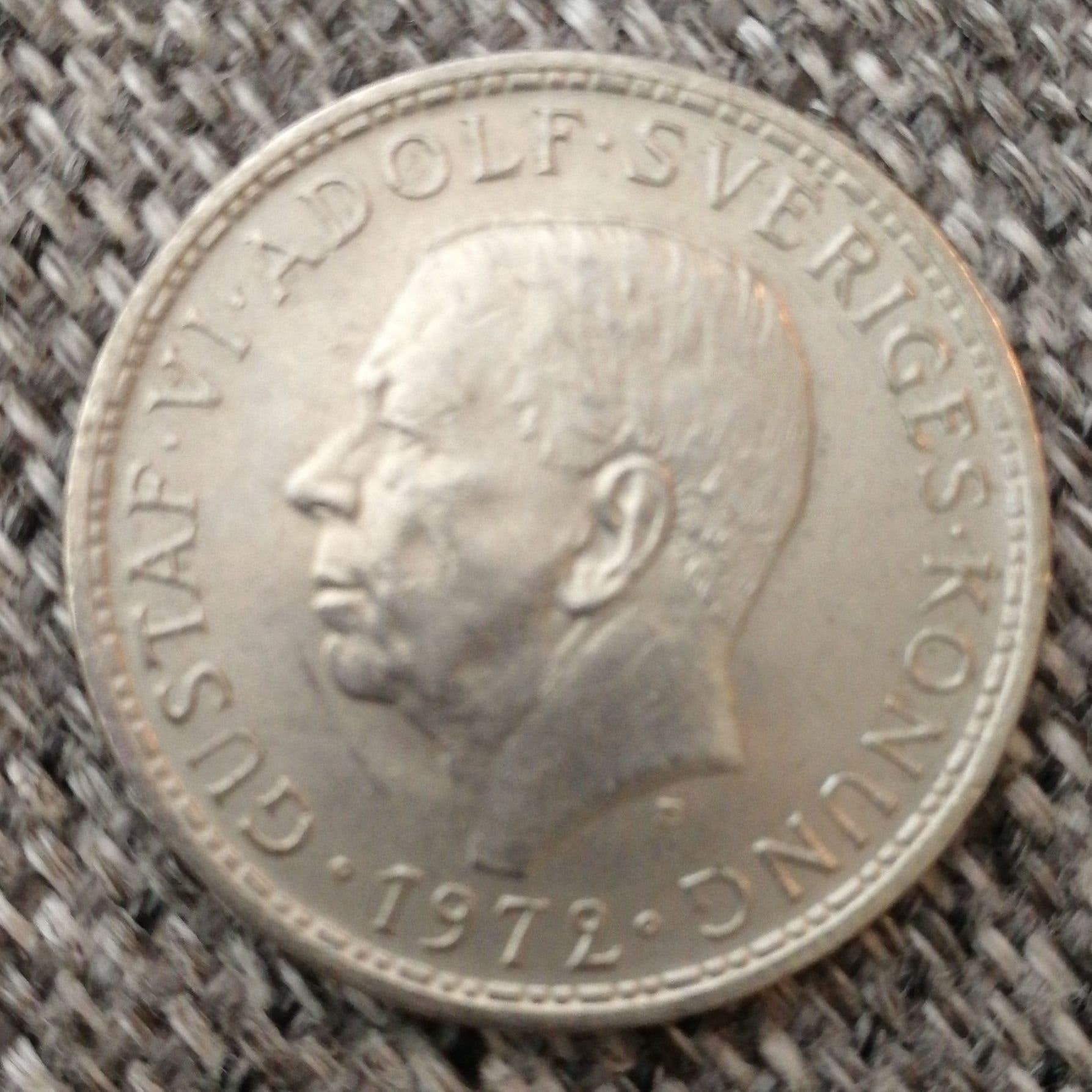 Se produkter som liknar Svenskt mynt 5 kr 1972 på Tradera (694034134)