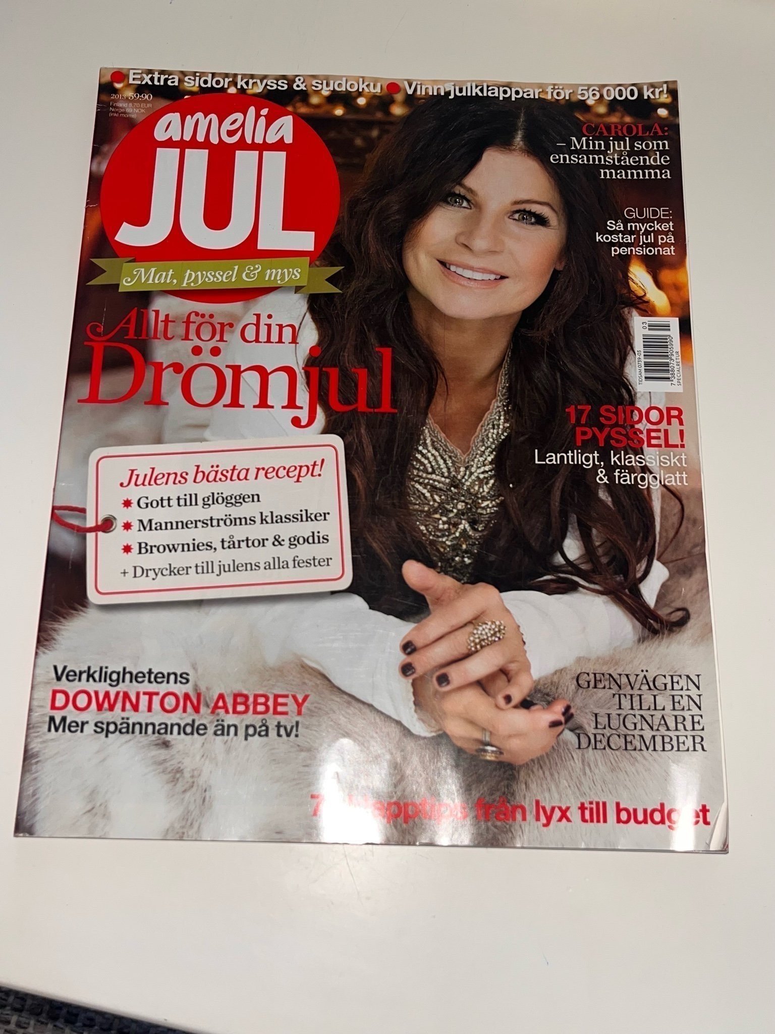 Amelia Jul - Mat, pyssel & mys. Reportage med C.. | Köp på Tradera ...
