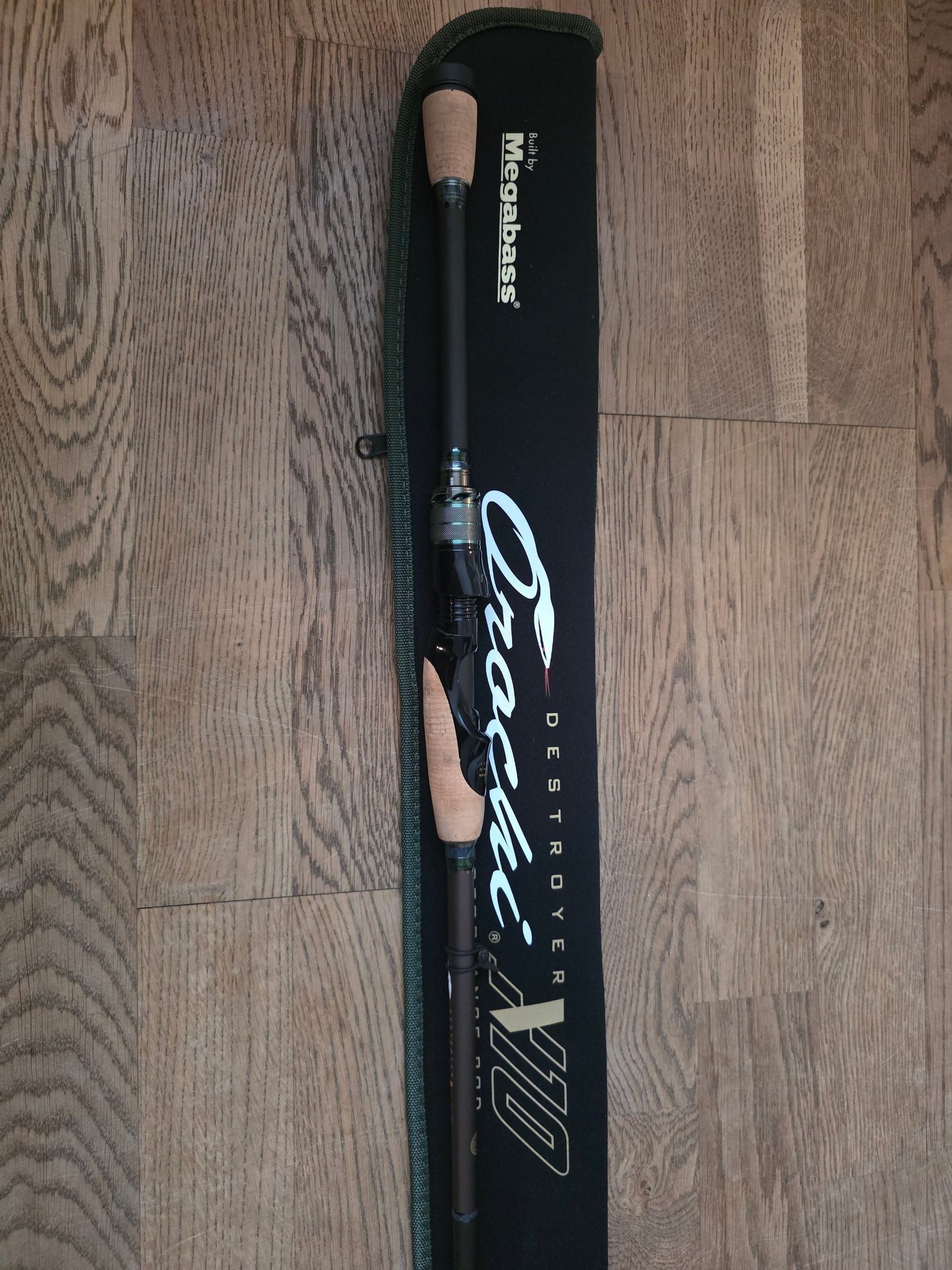 Megabass Orochi Destroyer medusa | Köp på Tradera (735398392)