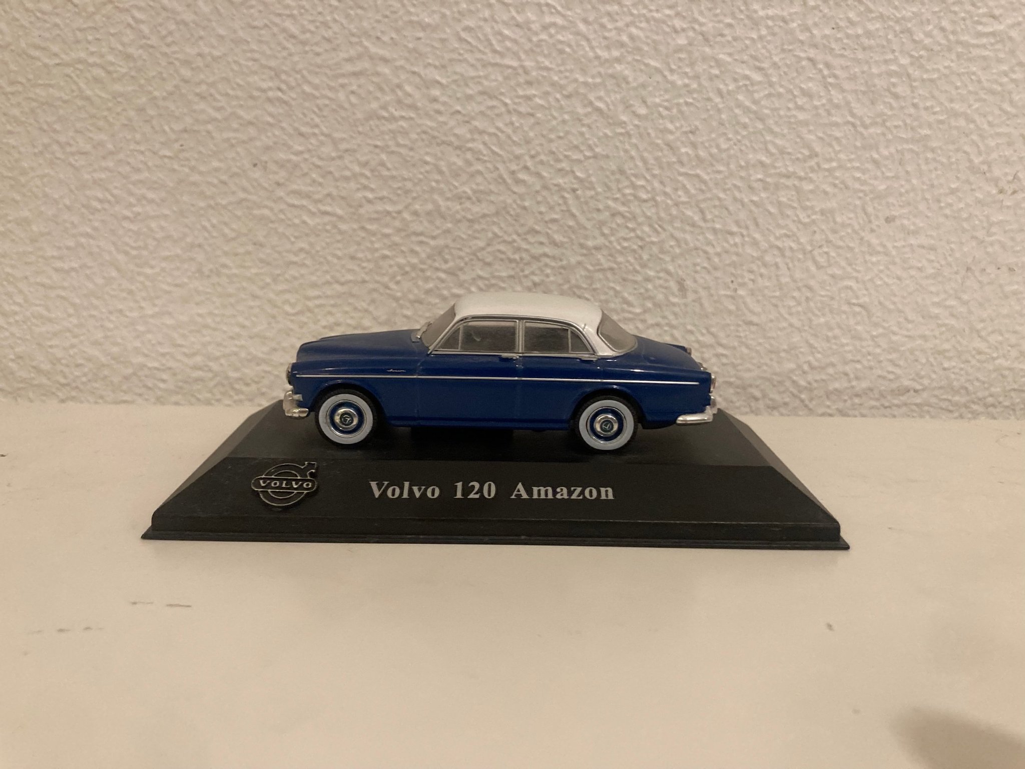 Volvo 120 Amazon 1/43 Atlas Edition Collection | Köp på Tradera (701680029)