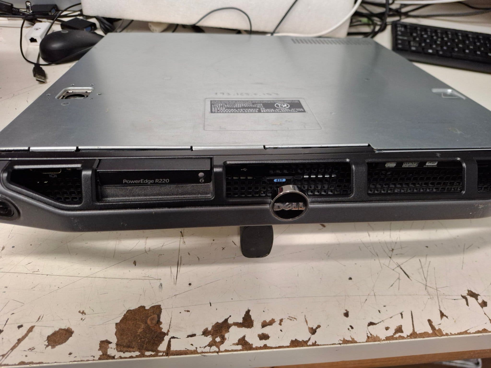 Dell PowerEdge R220 Server | Köp på Tradera (670201736)