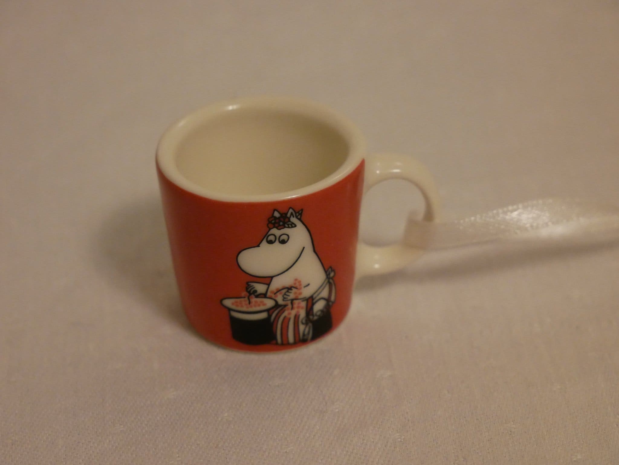 Se produkter som liknar Ny Mumin minimugg - Muminmamm.. på Tradera ...