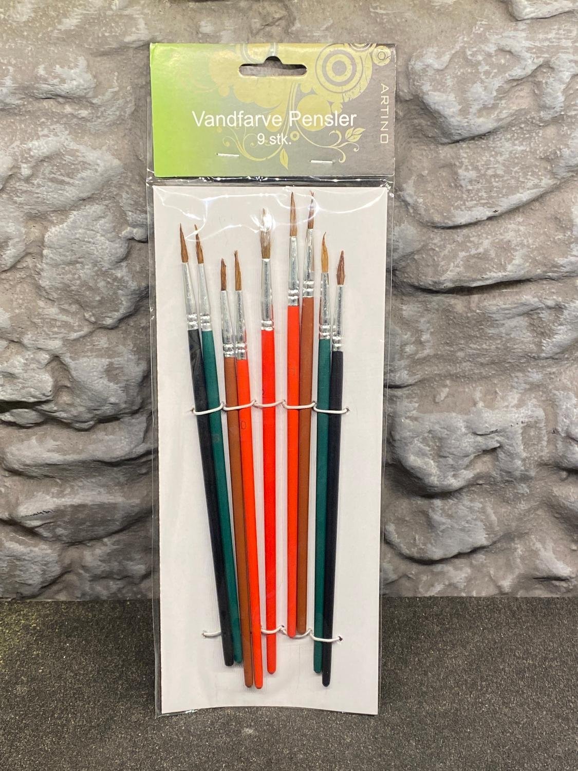 Vattenfärgs-pensel-set med 9 olika, .. | Köp från YAKOL på Tradera ...