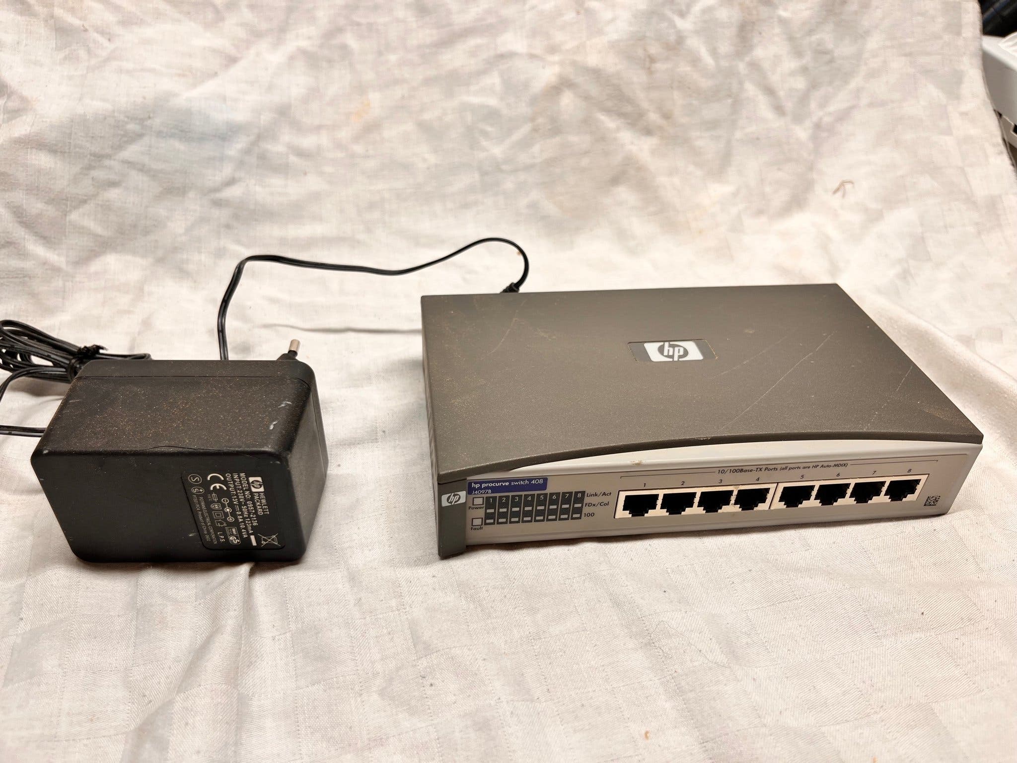 Se produkter som liknar HP Procurve Switch 408 på Tradera (706041799)