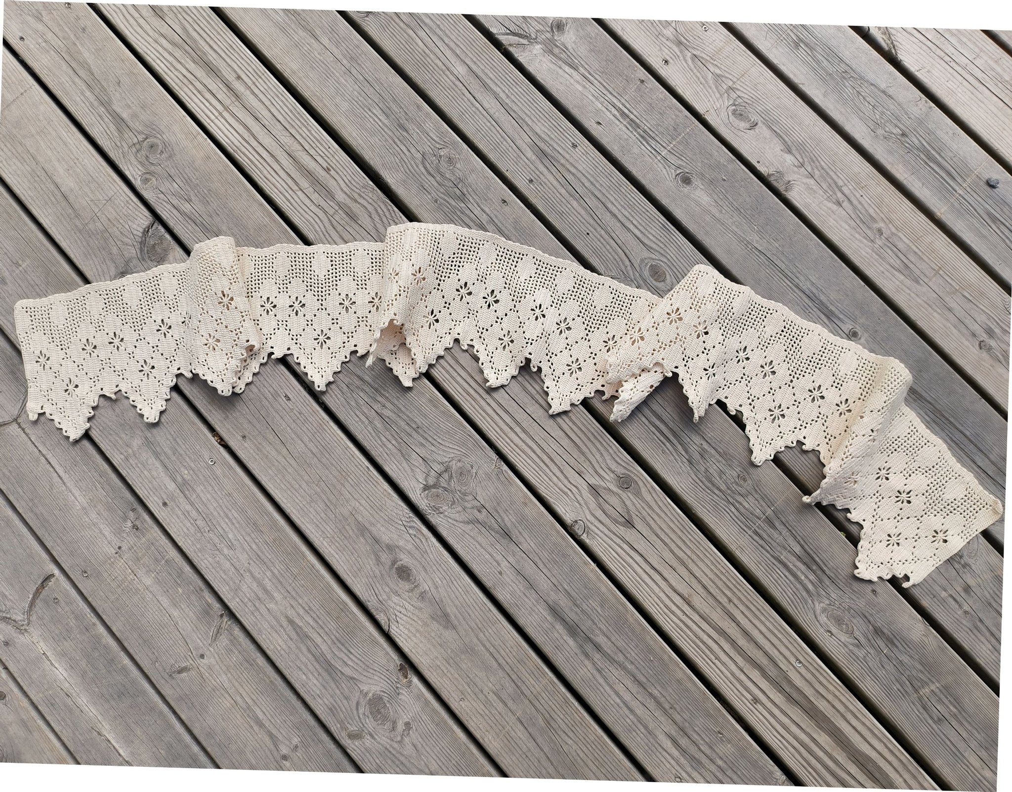 Virkad spets gardinkappa | Köp på Tradera (598041450)