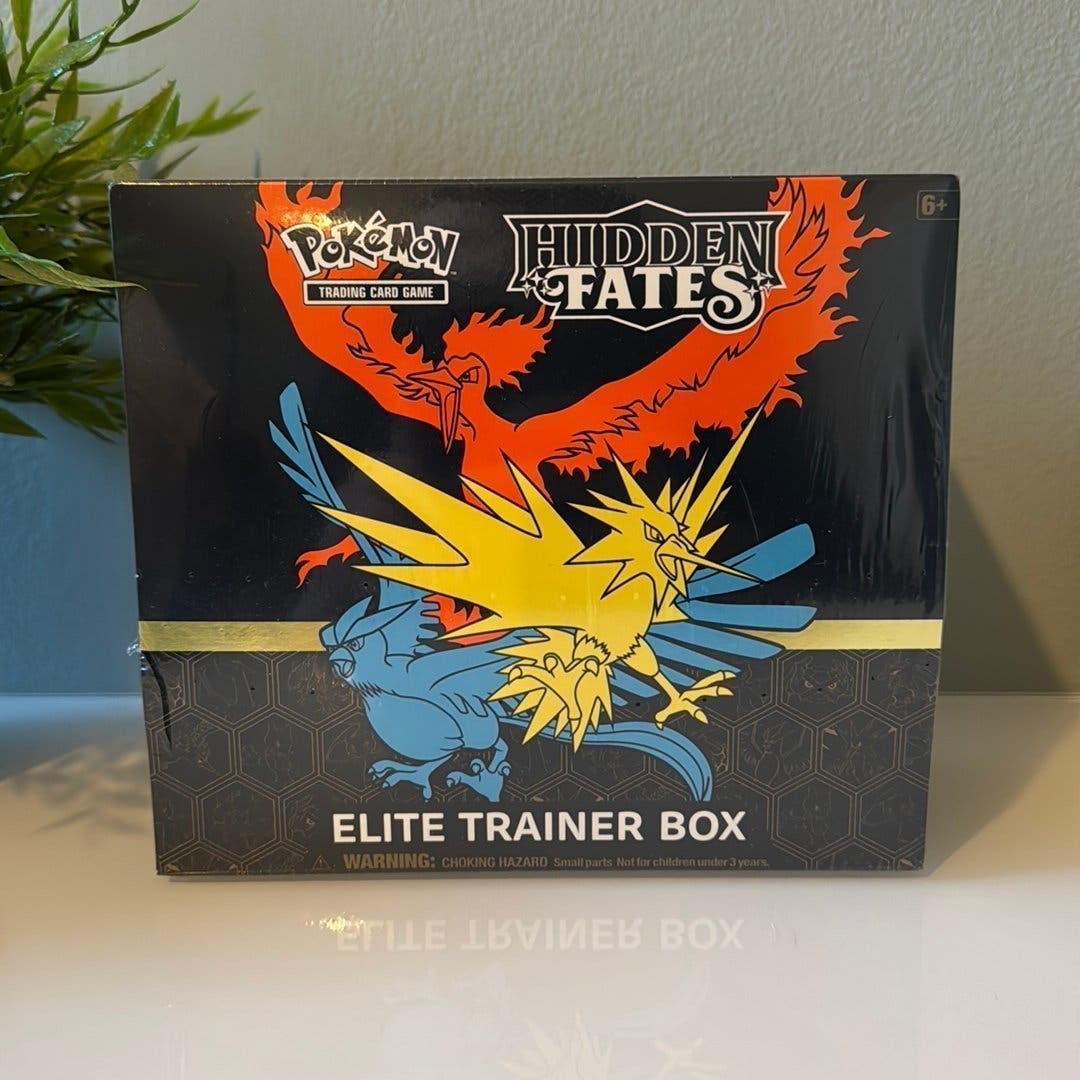 Pokémon Hidden Fates Elite Trainer Box | Köp på Tradera (712164048)