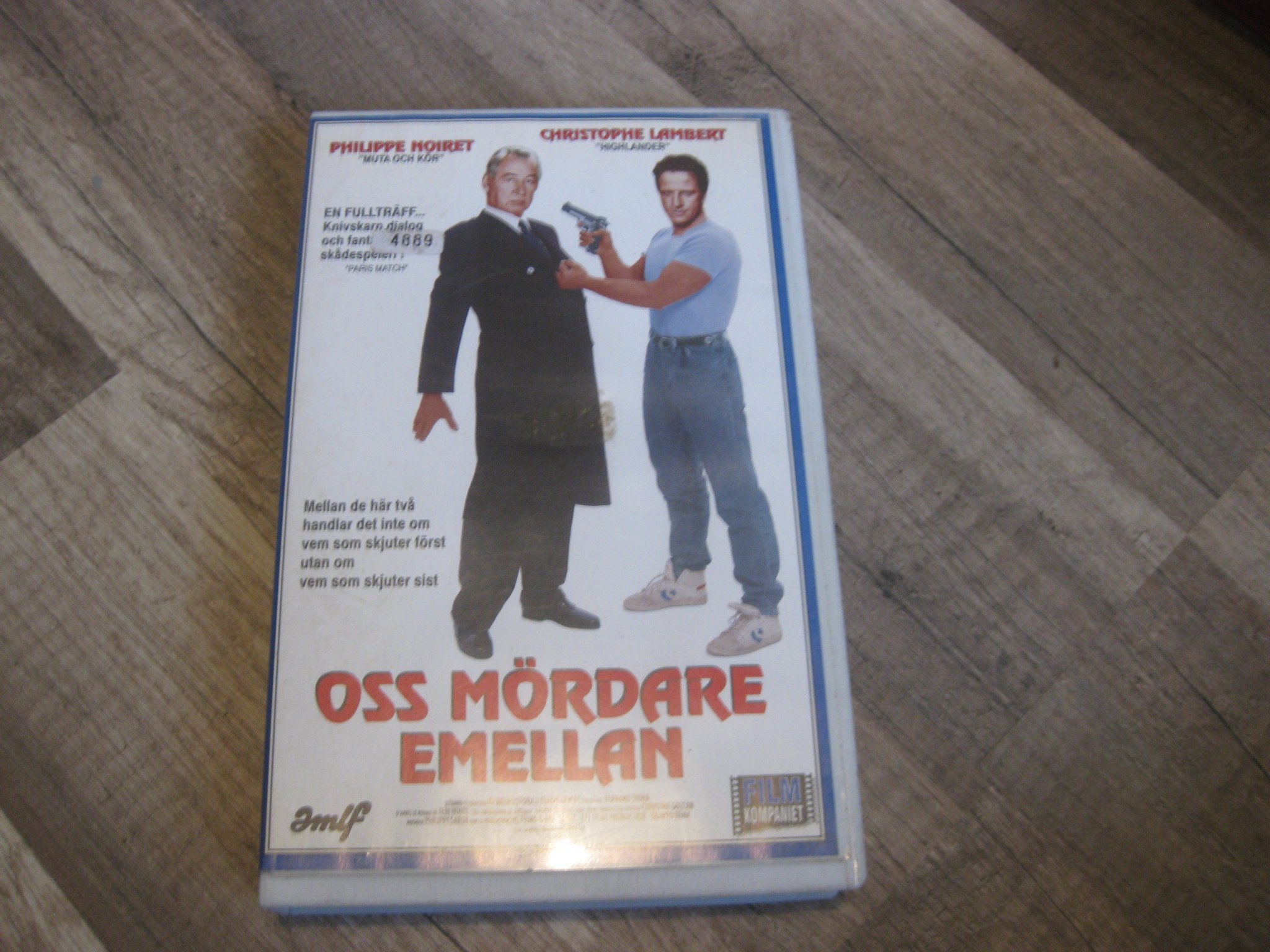 Oss Mördare Emellan - VHS | Köp på Tradera (709597989)