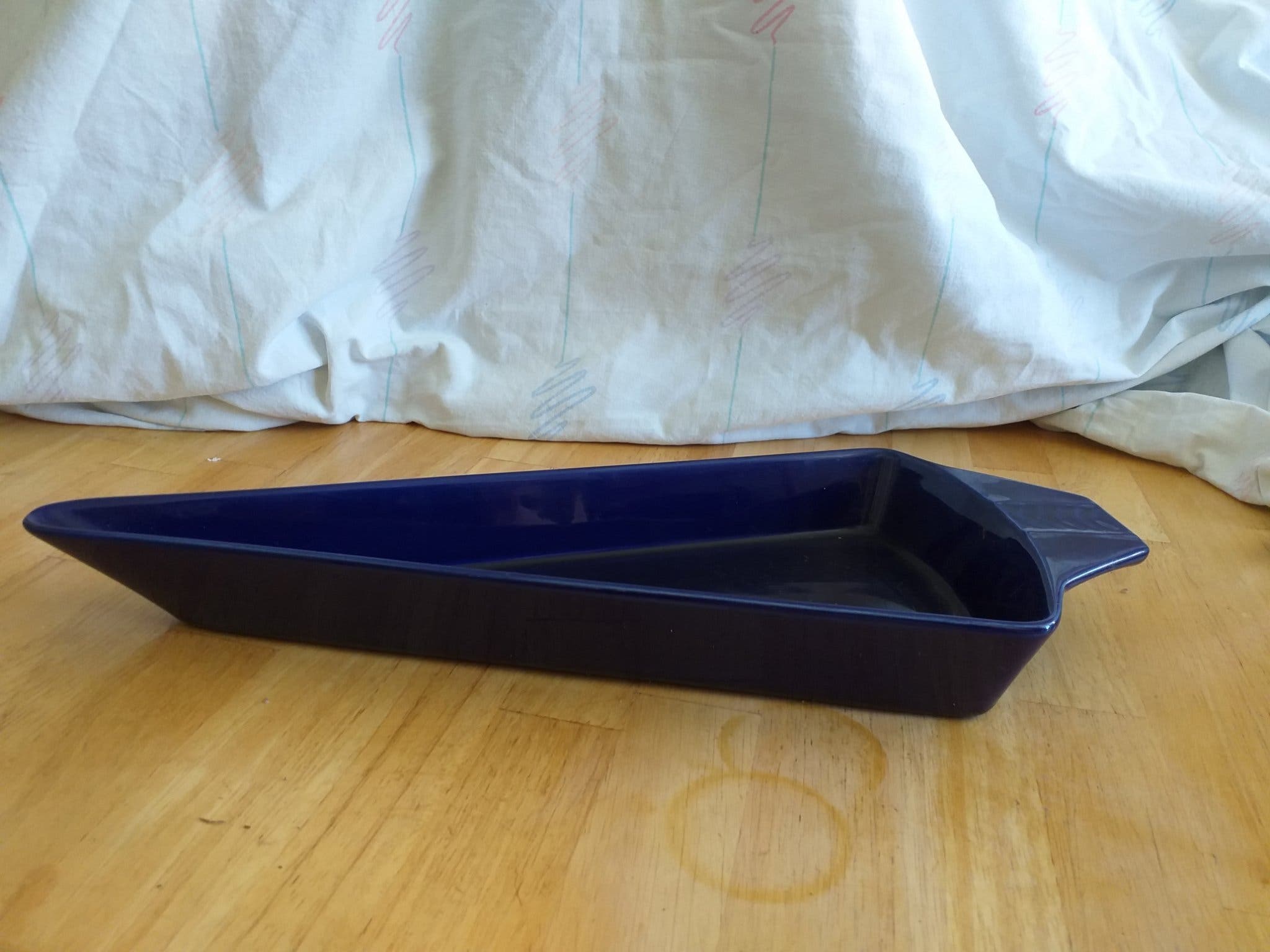 Tufft retro blått poslin fat skål serveringsfat.. | Köp på Tradera ...