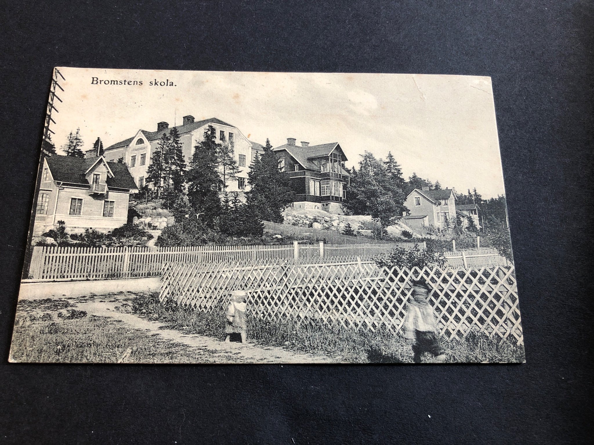 Bromstens skola (407908651) ᐈ Köp på Tradera Bromstens skola (407908651) ᐈ Köp på Tradera