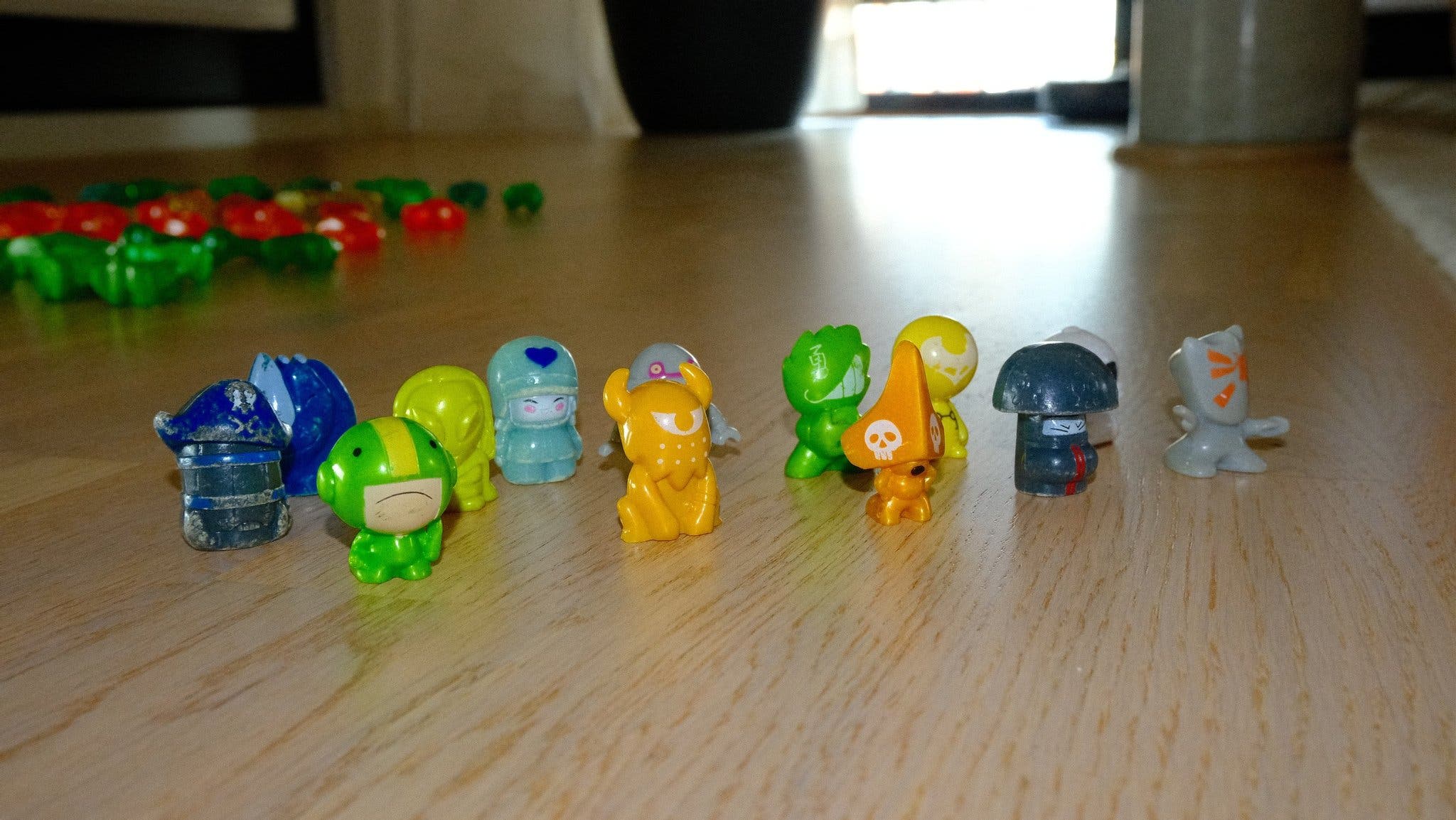 Se produkter som liknar Gogos most wanted Crazy Bones.. på Tradera ...