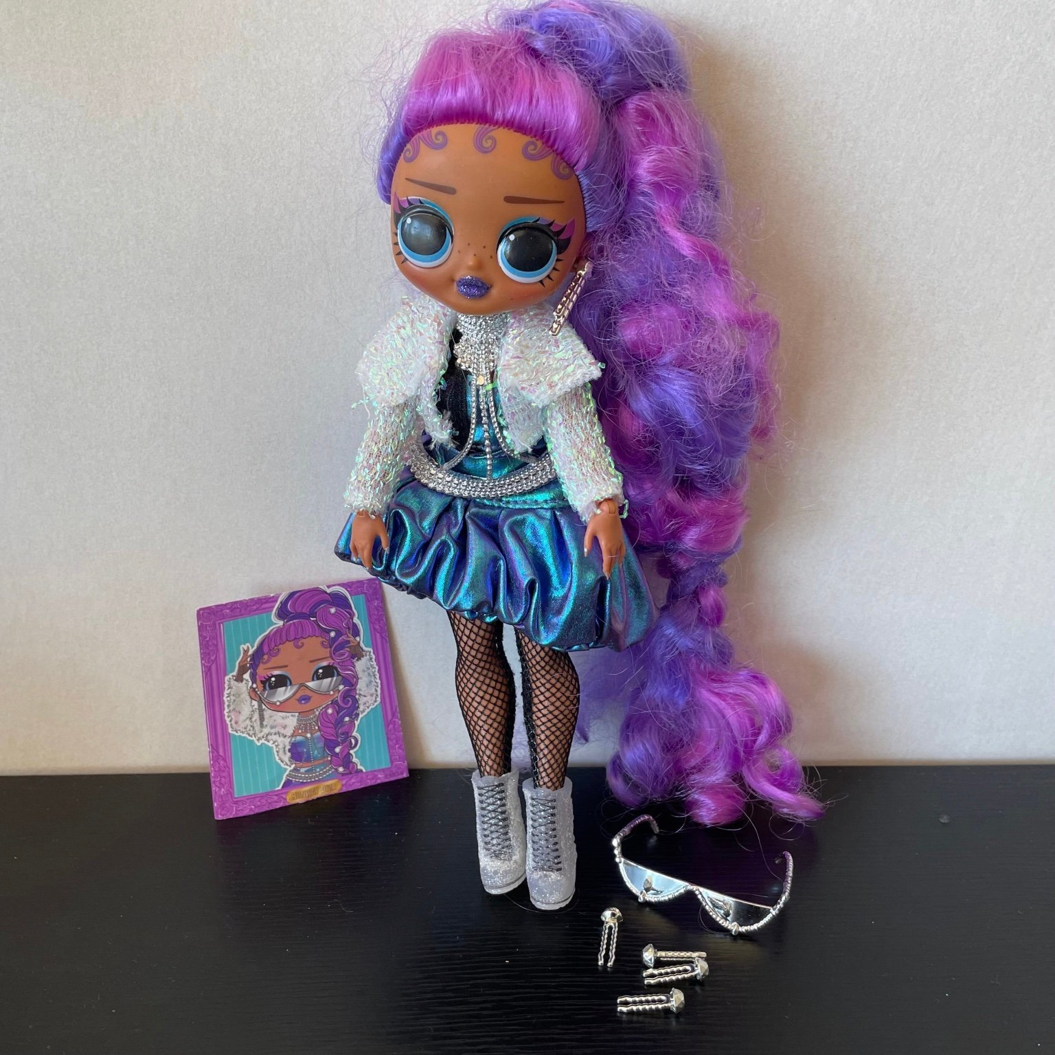 Se produkter som liknar LOL OMG Docka Runway Diva på Tradera (636516413)