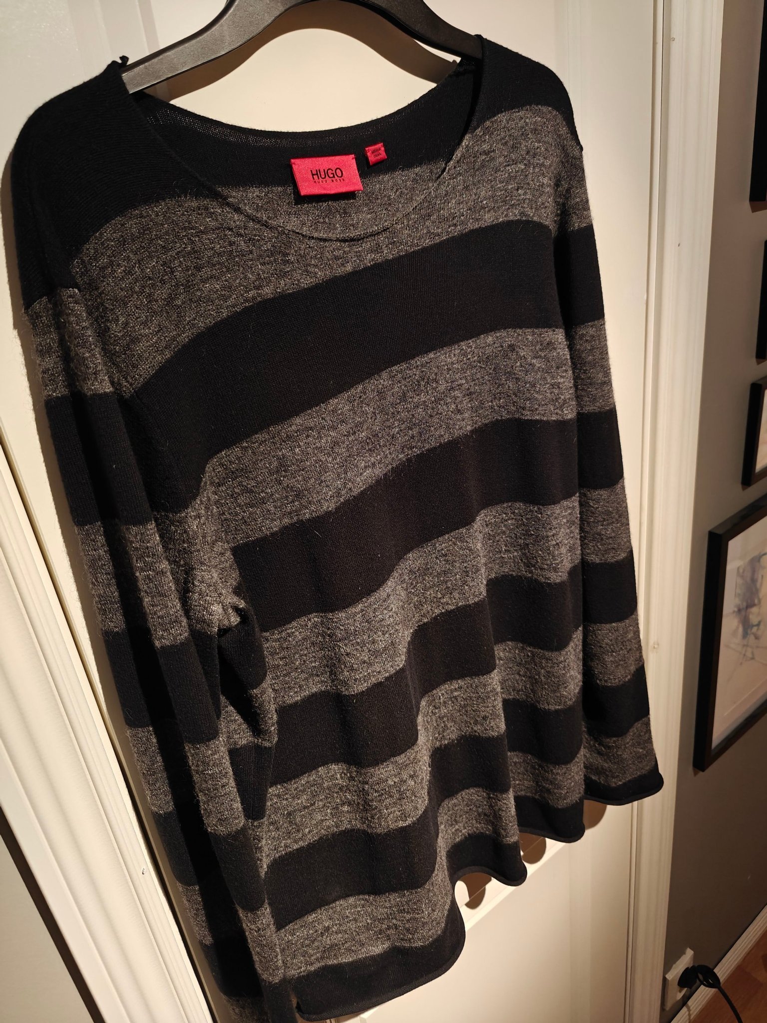 Hugo Boss stickad tröja, M | Köp på Tradera (702034106)