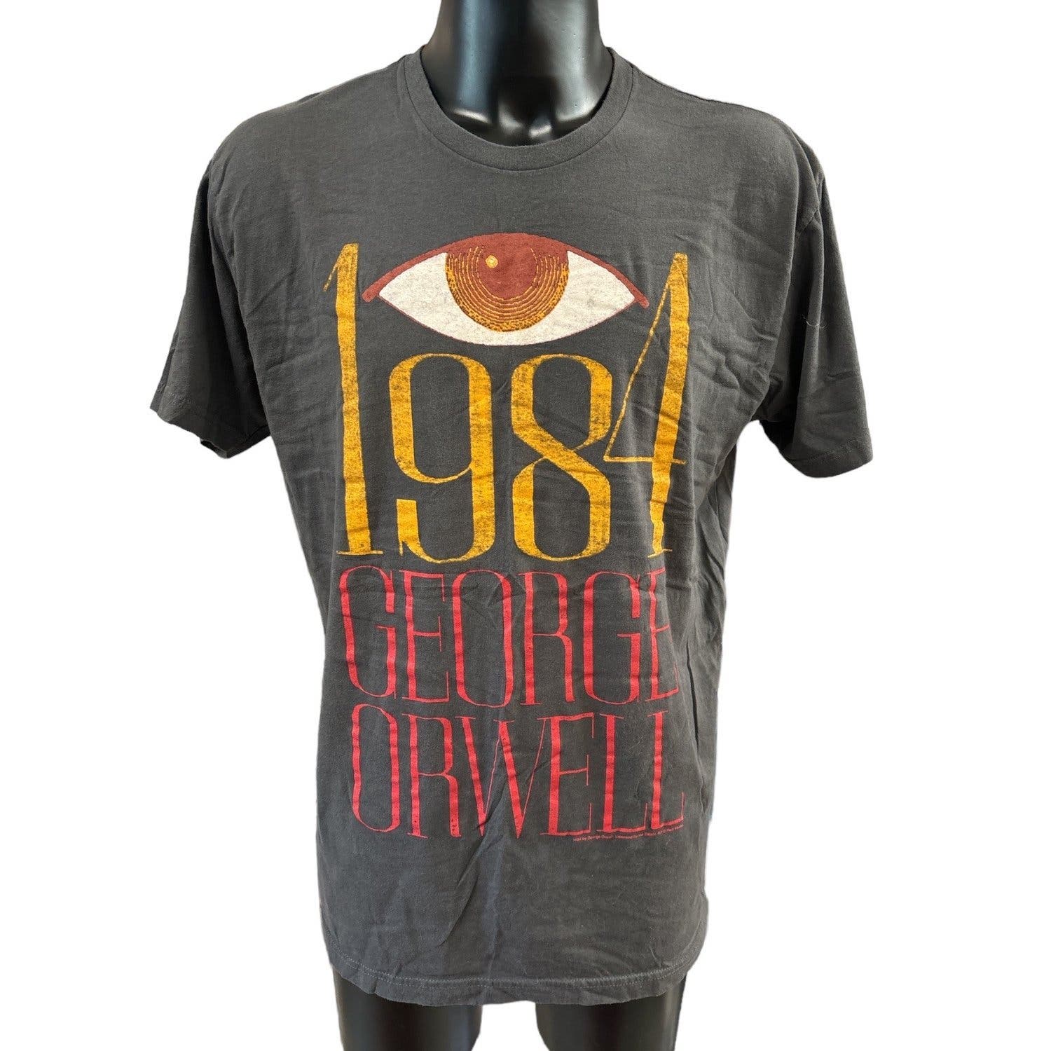 Se produkter som liknar George Orwell - 1984 T-Shirt .. på Tradera ...
