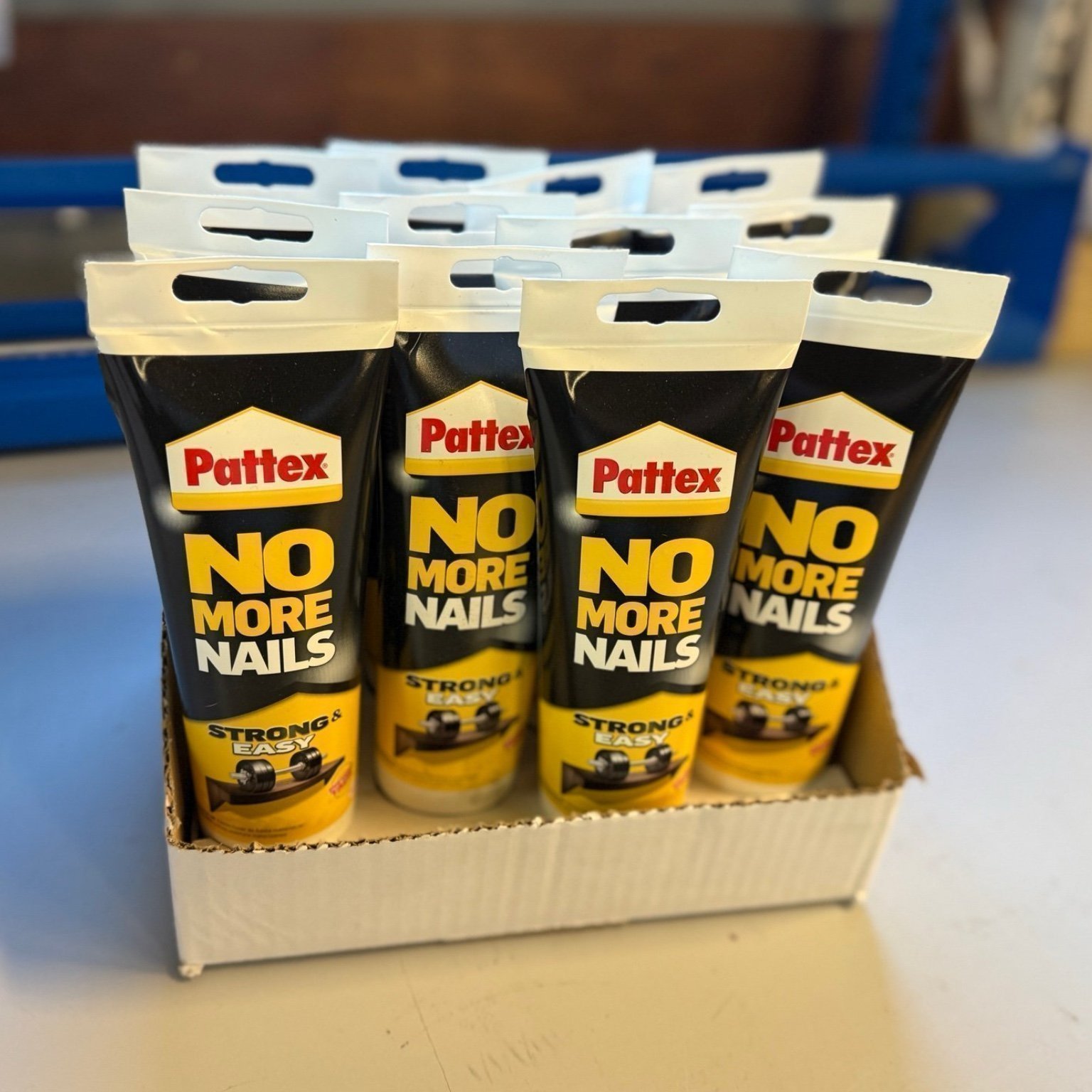 Se produkter som liknar Lim Pattex No More Nails 12 x.. på Tradera ...