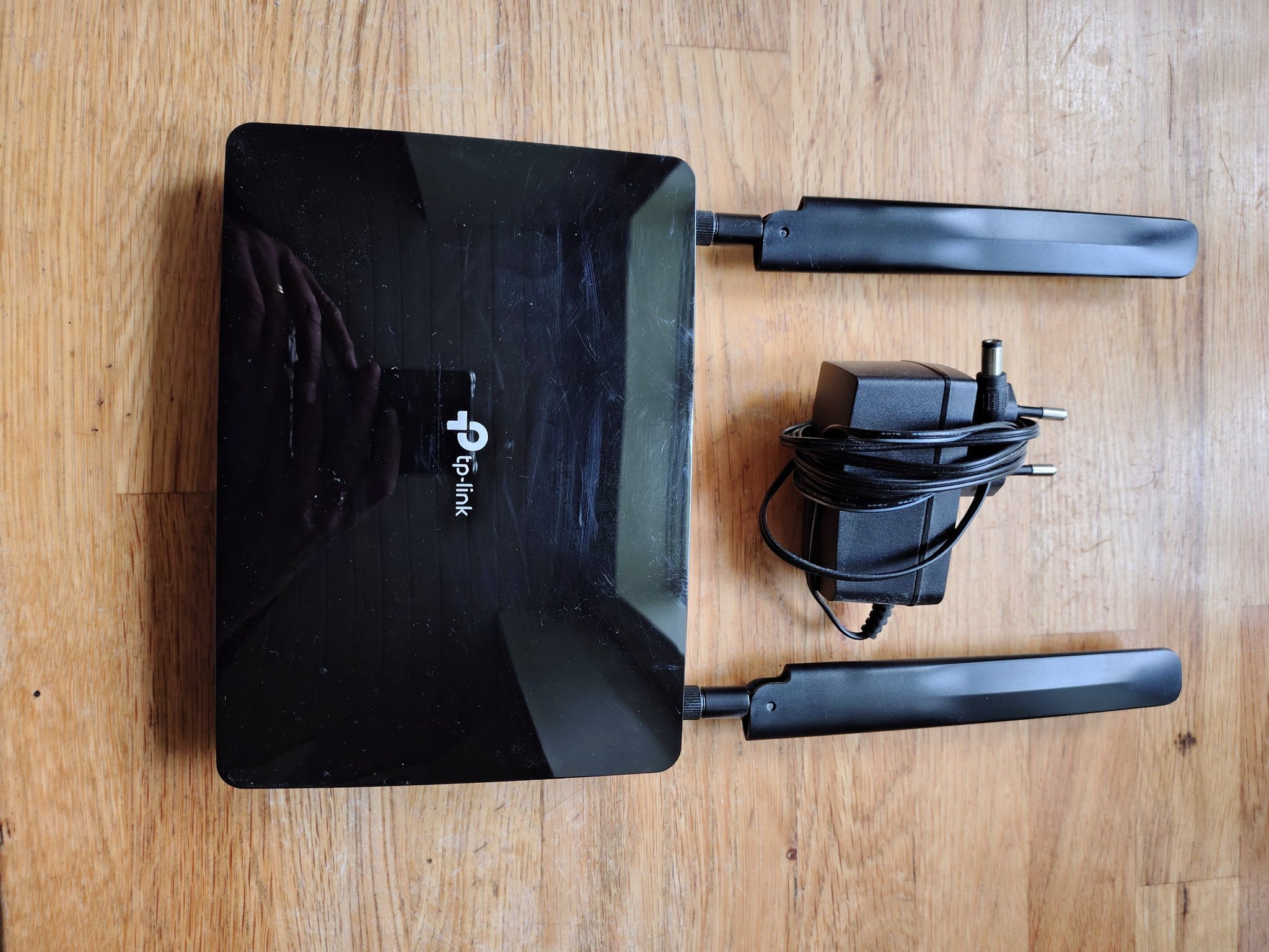 Se produkter som liknar TP-Link Archer MR200 4G LTE R.. på Tradera ...