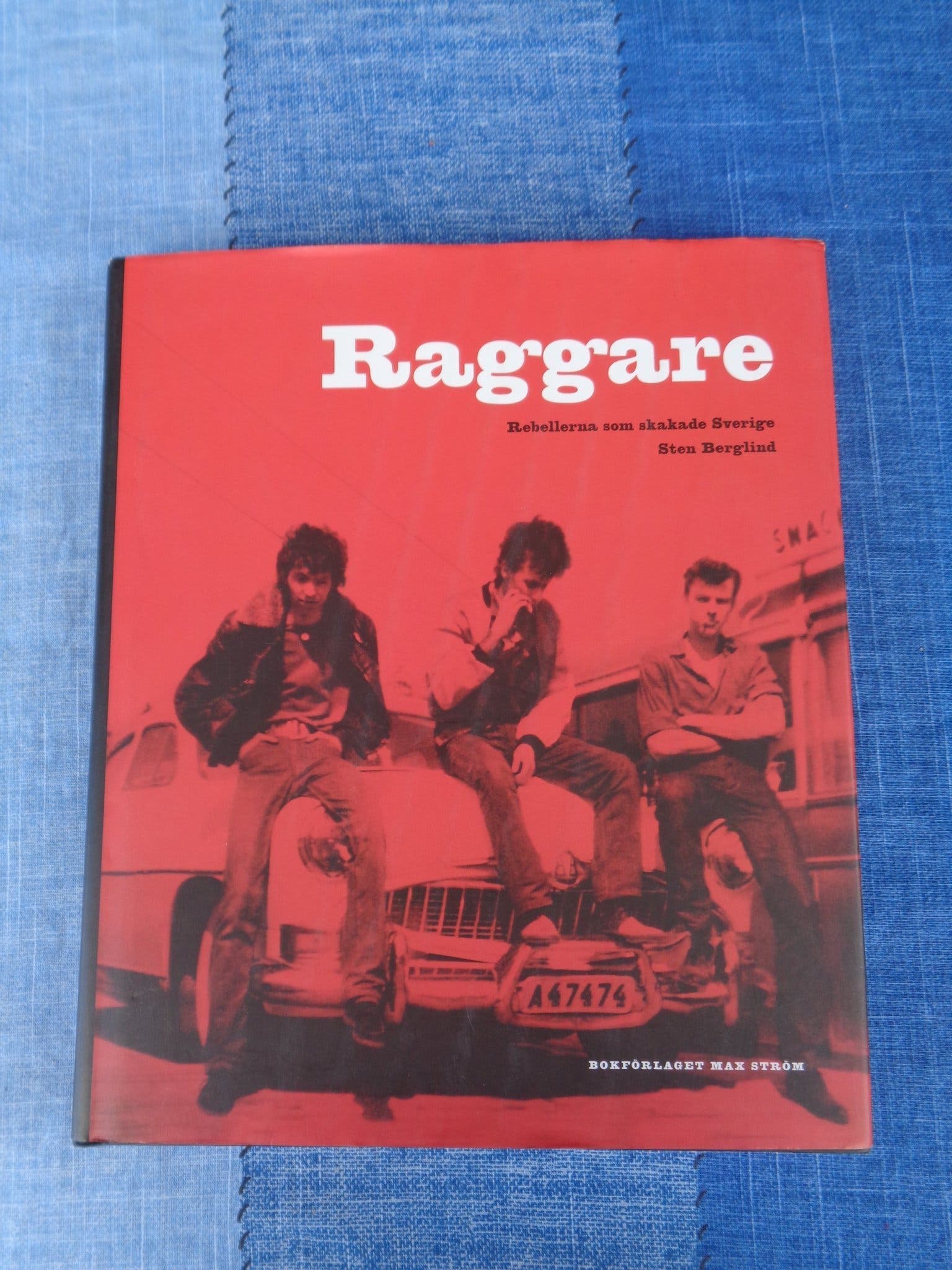 Se produkter som liknar Raggare: Rebellerna som skaka.. på Tradera ...