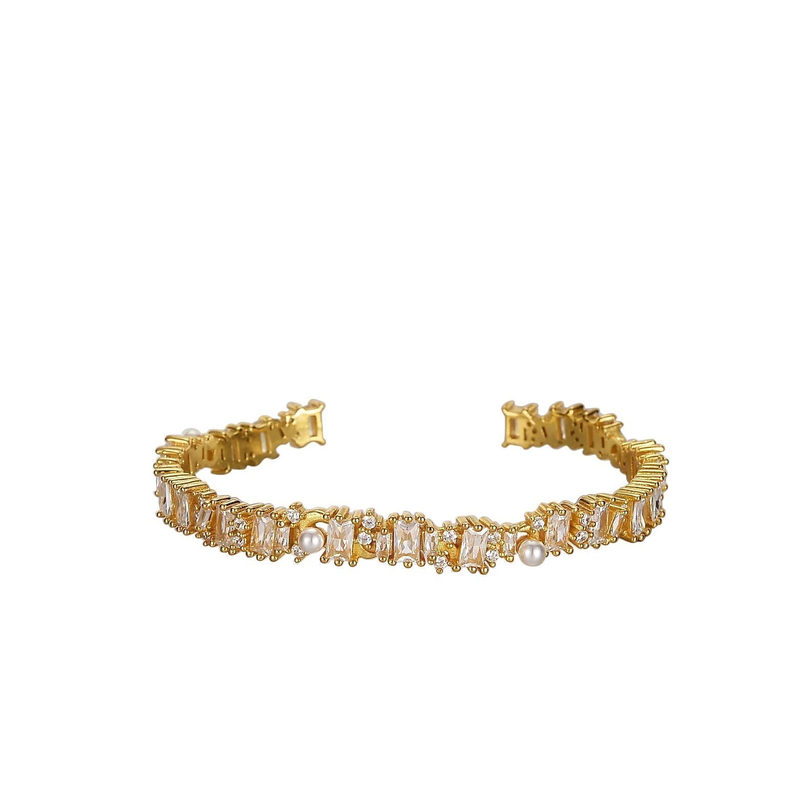 Armring i 18k guldplätering | Köp från DreamyJewelry på Tradera (708635626)