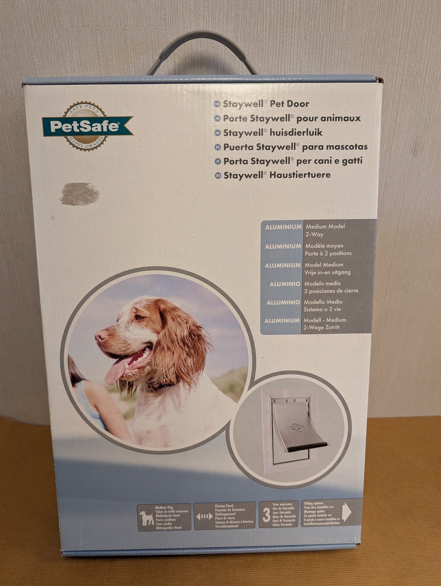 Se produkter som liknar Petsafe, dörrlucka, hundlucka.. på Tradera ...