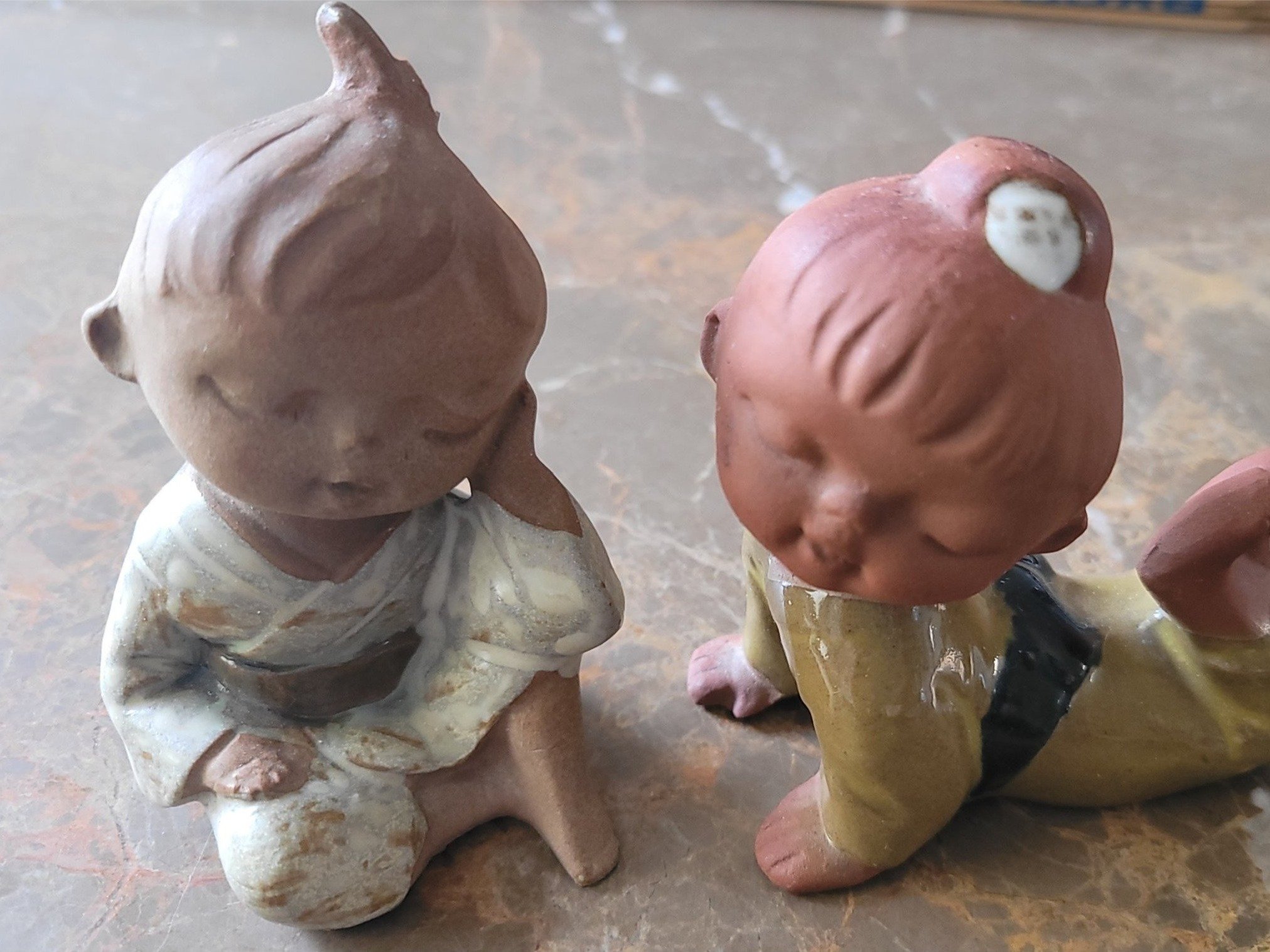Två söta keramikfigurer från japan | Köp på Tradera (708017753)