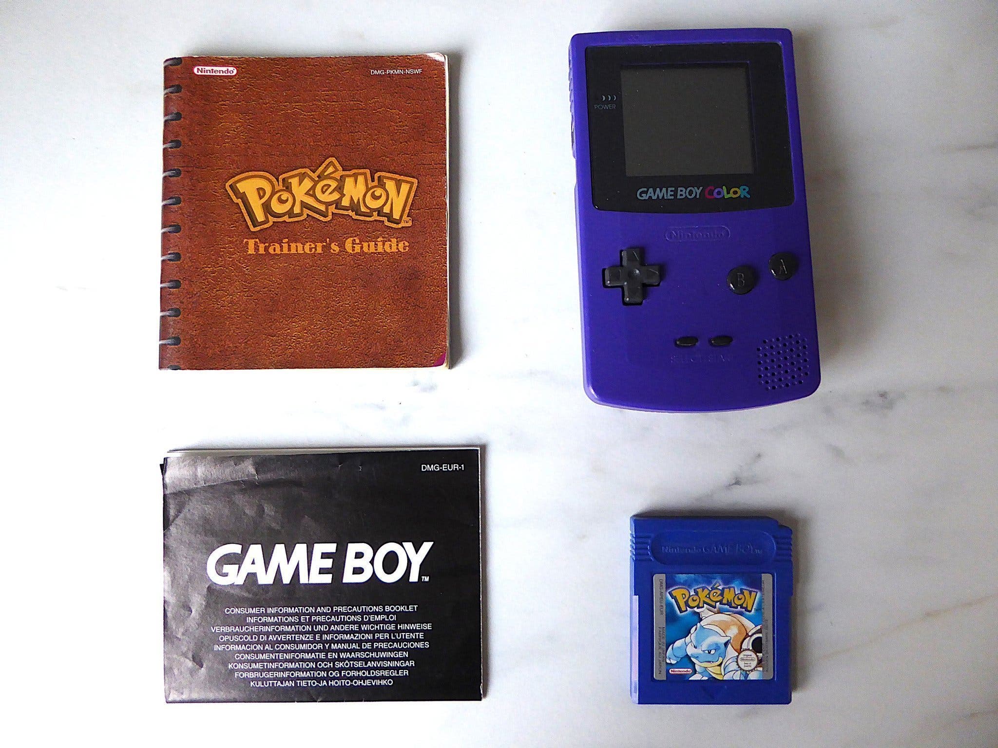 Nintendo Game Boy Color med Pokémon Blue | Köp på Tradera (699103485)