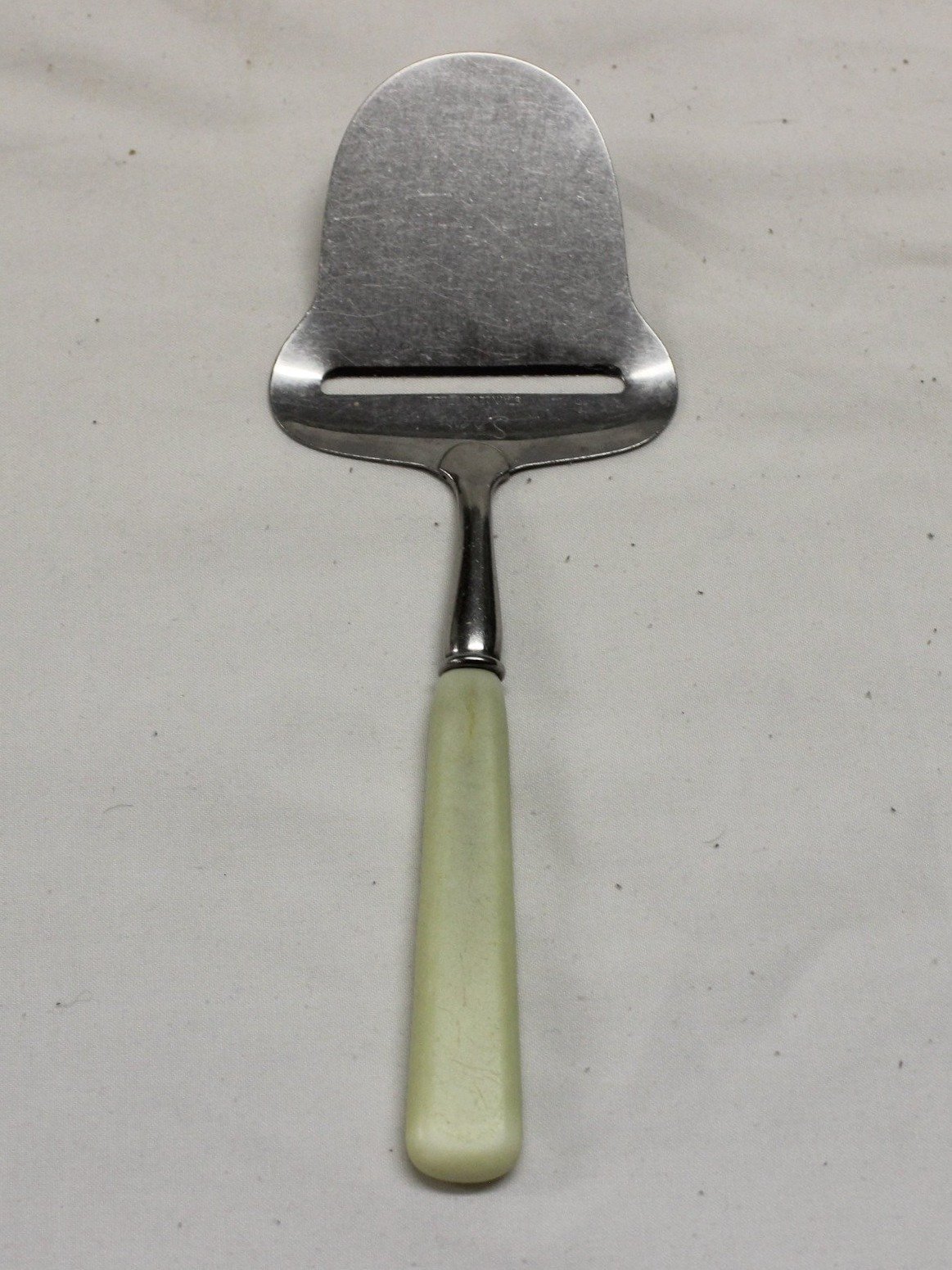 Gammal Osthyvel Spar i Rostfritt m Handtag i Pl.. | Köp på Tradera ...