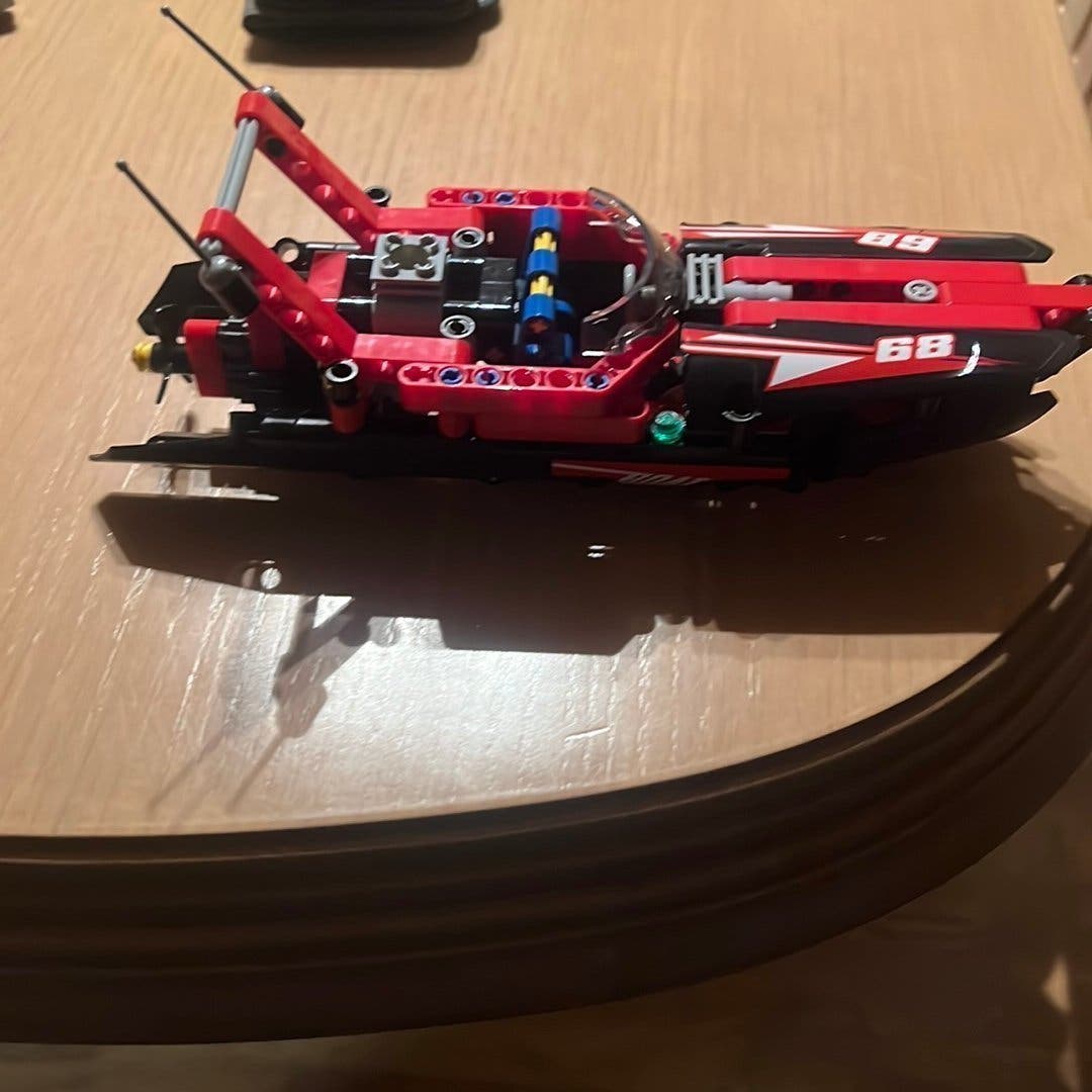 Lego Technic Hydroplane Racer 42045 | Köp på Tradera (706625916)