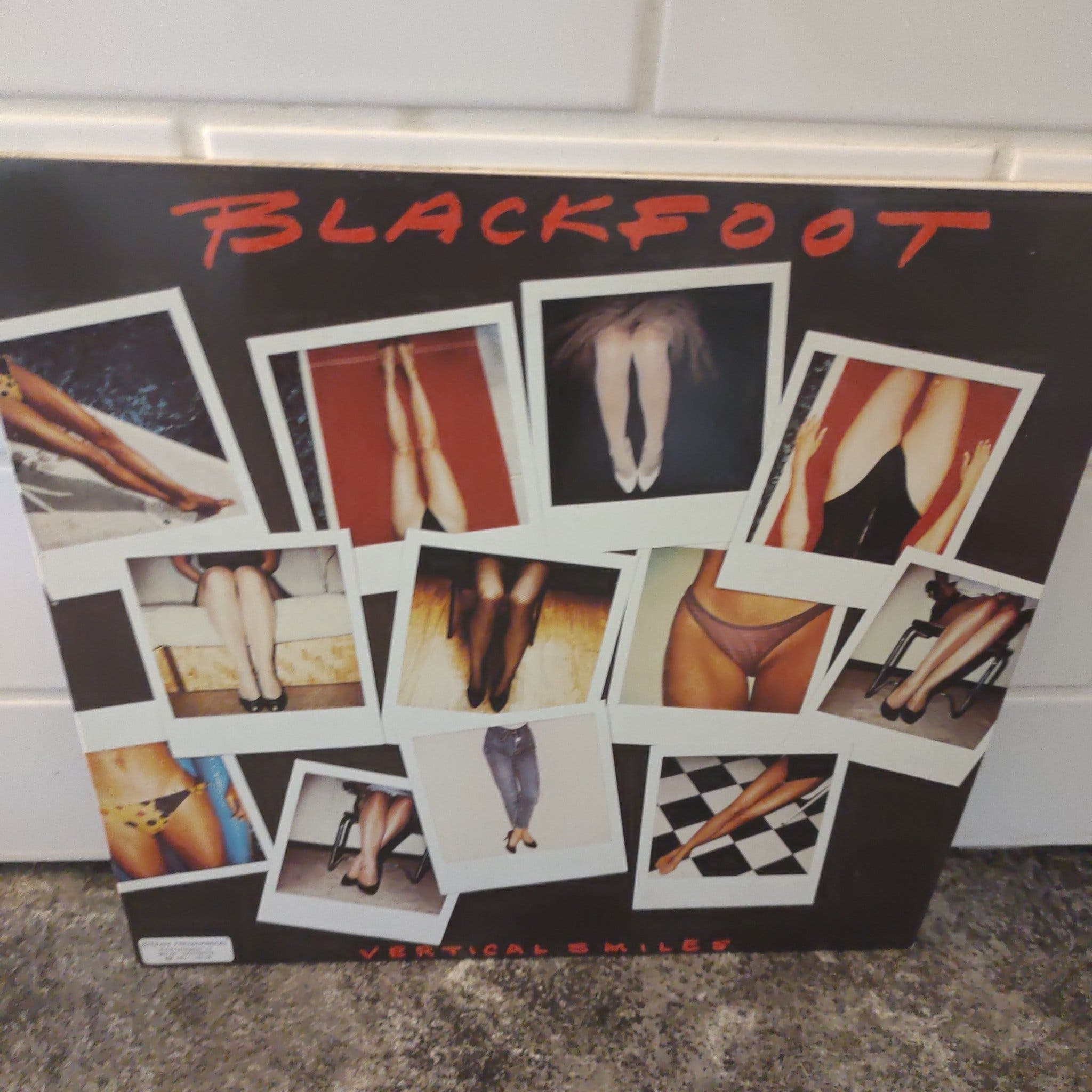 Blackfoot - Vertical Smiles | Köp på Tradera (655143161)
