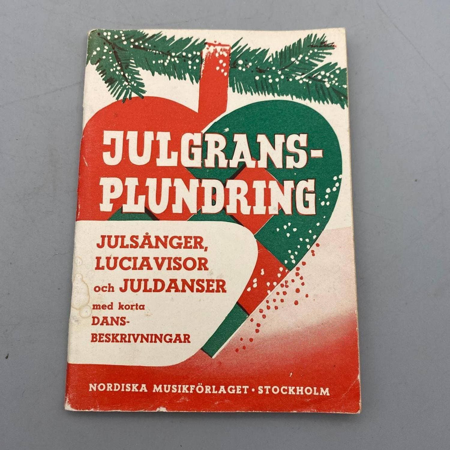 Se produkter som liknar Julgransplundring, Julsånger,.. på Tradera ...