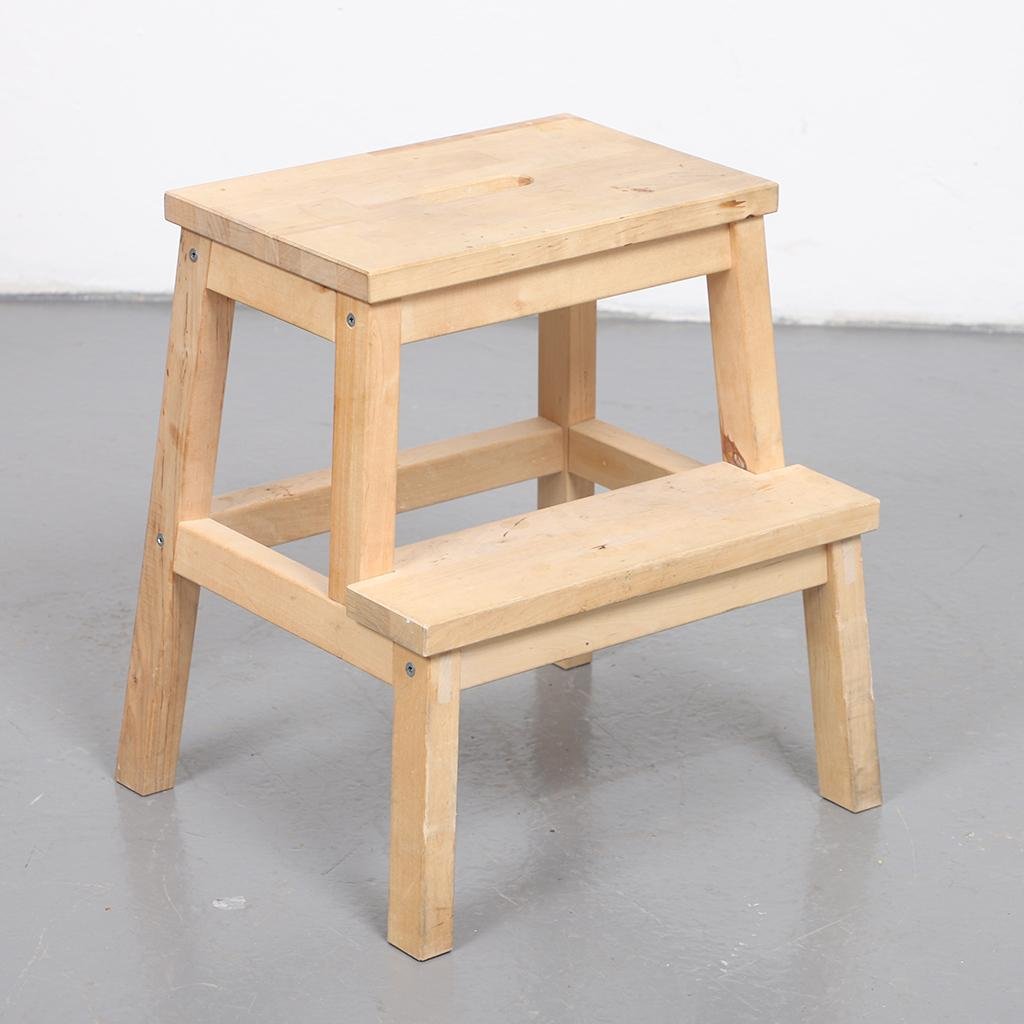 Se produkter som liknar Pall i Trä - Stegpall - Träpa.. på Tradera ...