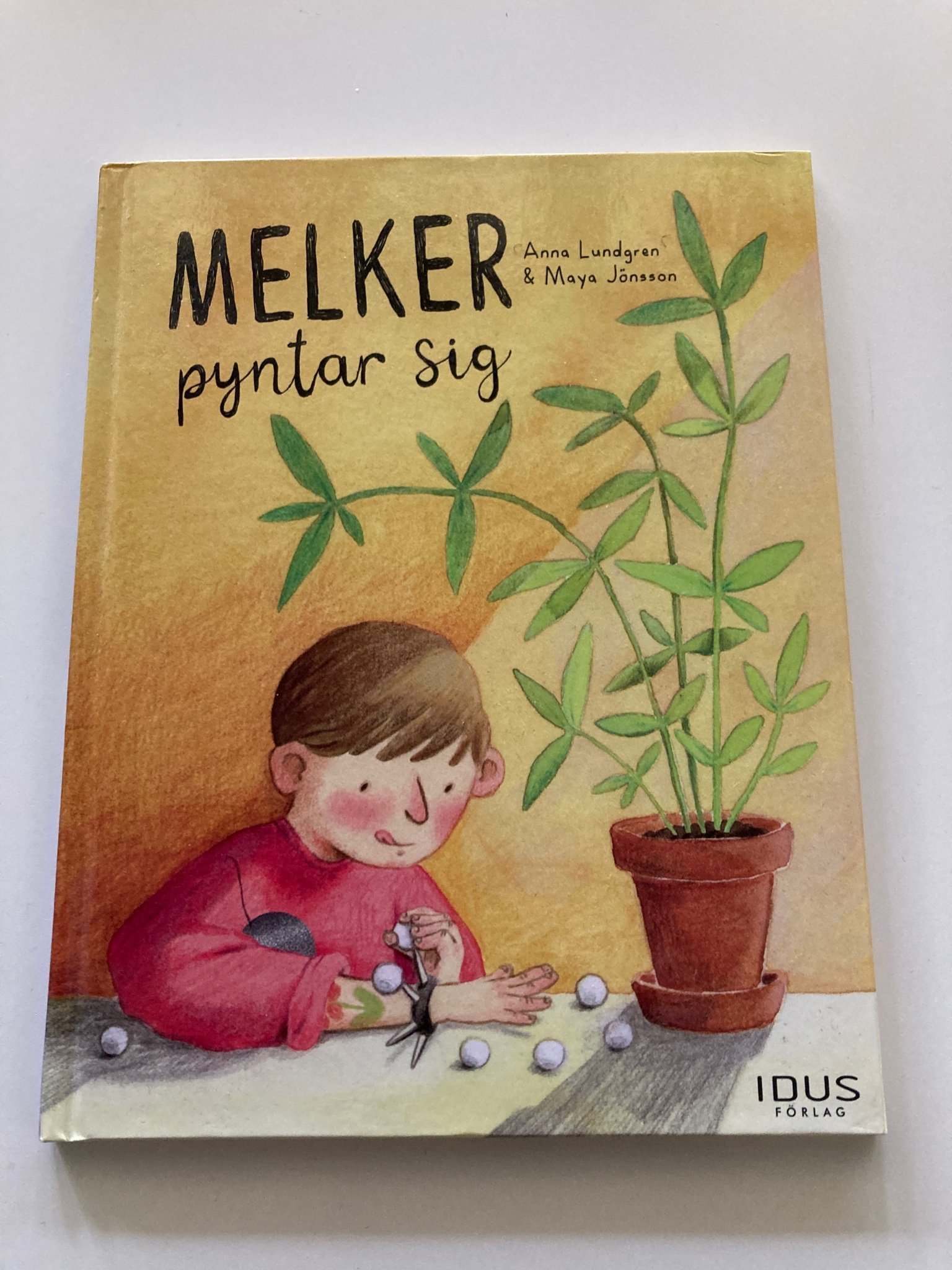Melker pyntar sig av Anna Lundgren & Maya Jönsson | Köp på Tradera ...