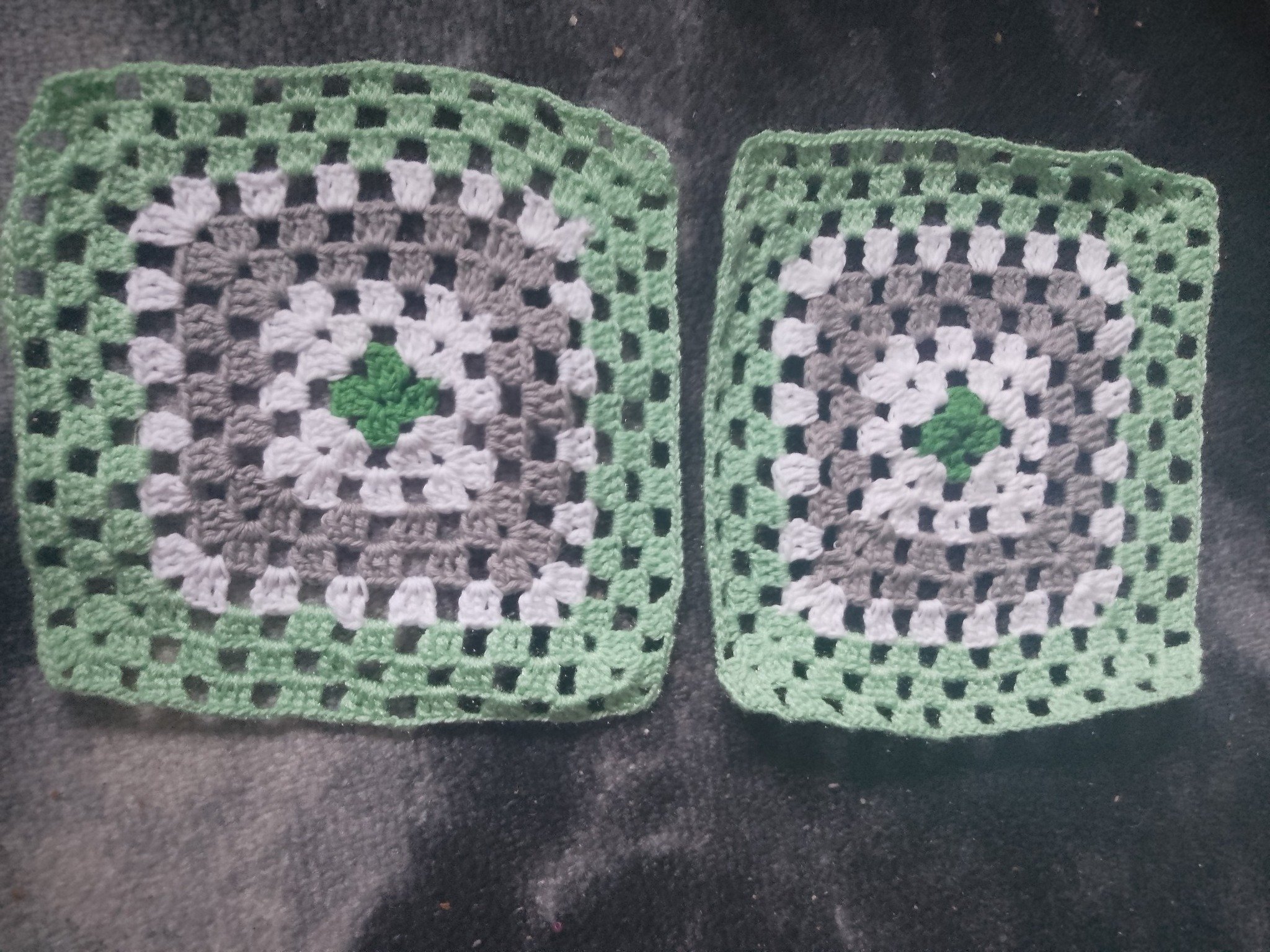 Annas hantverk, 2025. Mindre mormorsrutor. | Köp på Tradera (711497462)