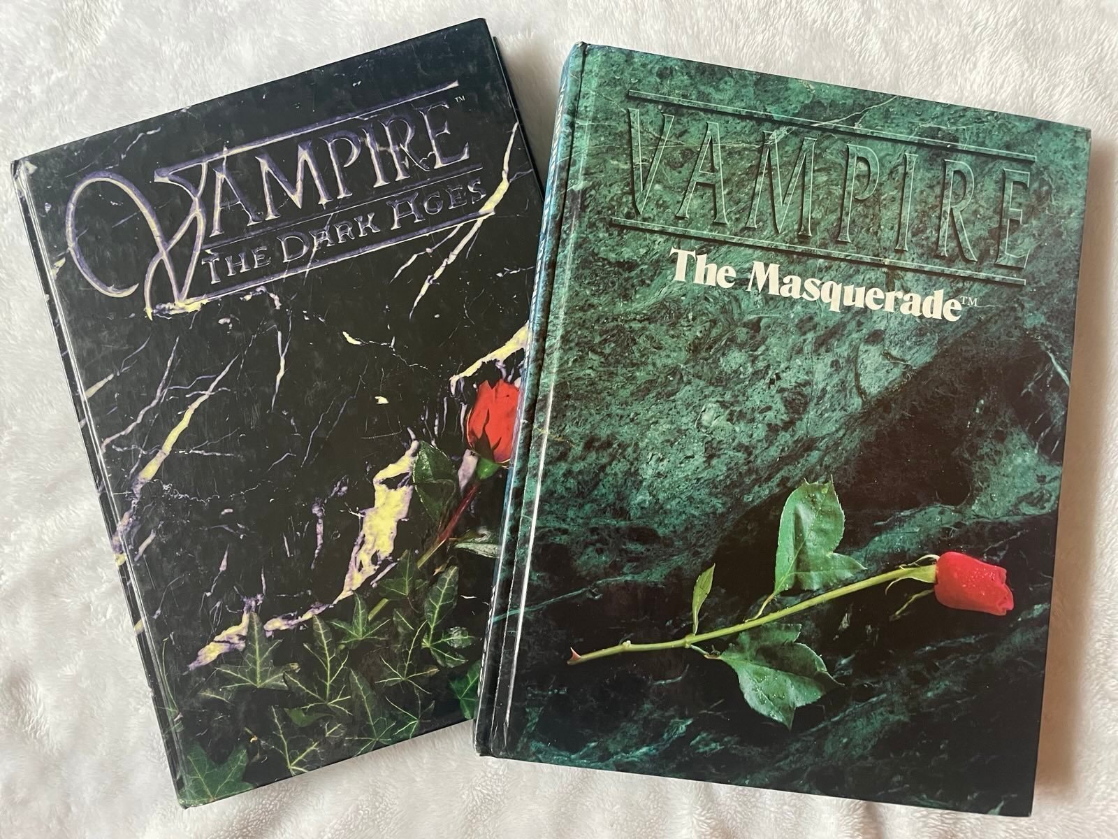Vampire: The Masquerade 2nd Ed. + Dark Ages 1st.. | Köp på Tradera ...